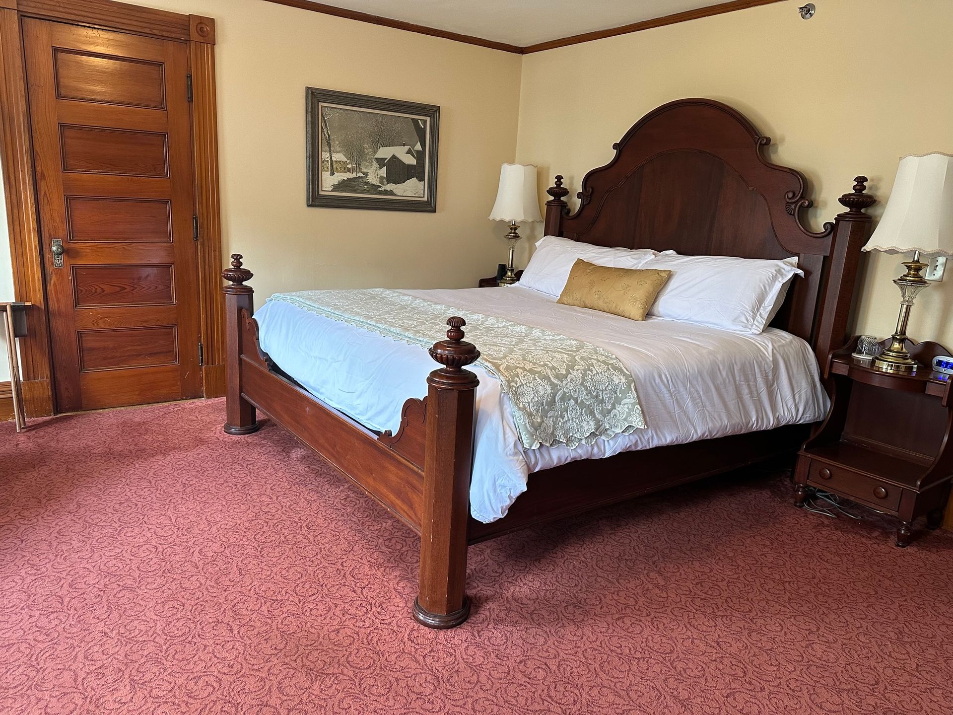 Photo & Video Gallery - The Meredith Inn