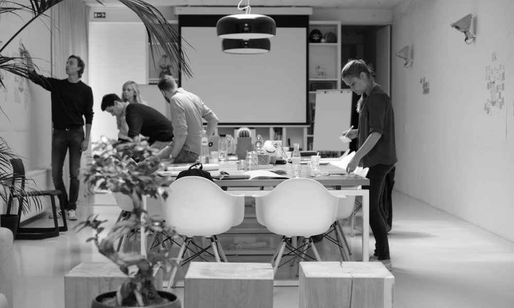 Exemplos de Corporate Venture Builders e suas startups