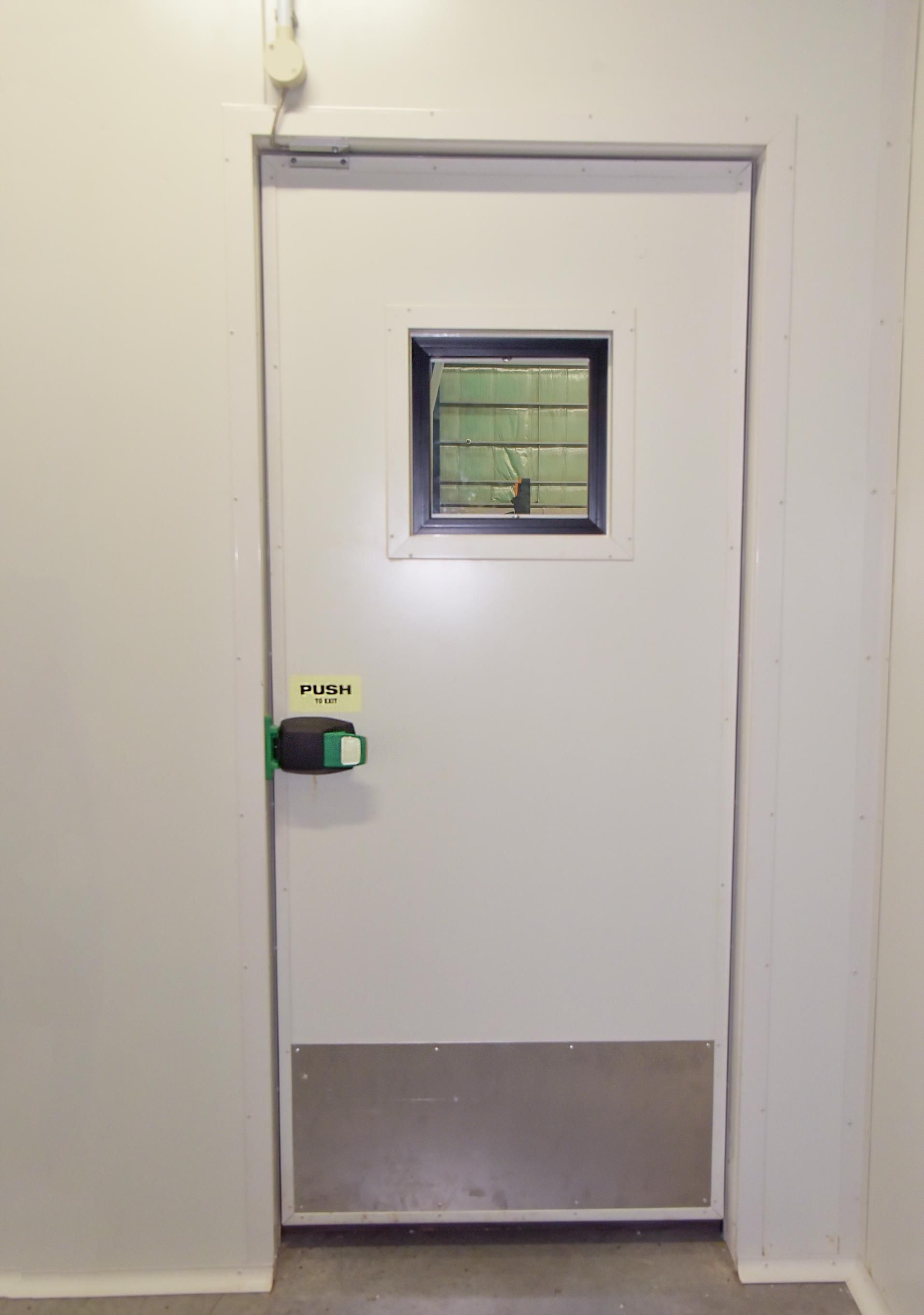 Cool Room Door Manufacture in Darwin | Arctic Insulated Panels