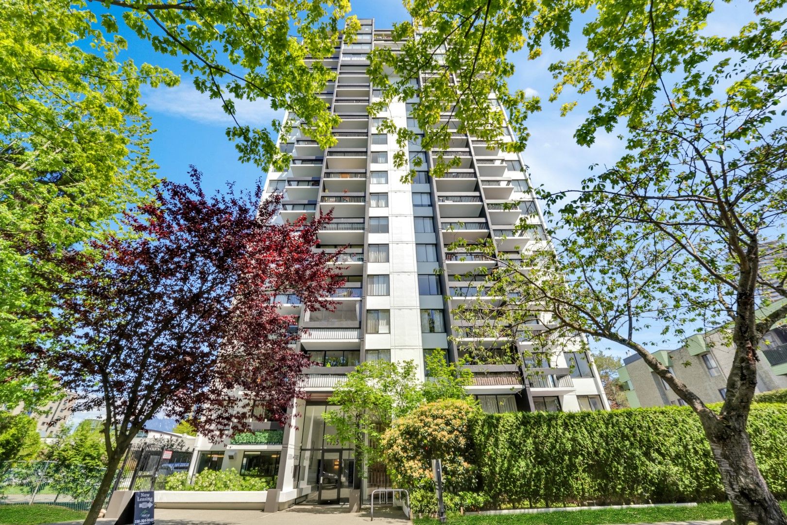 Suite and Building Pictures | Gallery - 1755 Haro Street