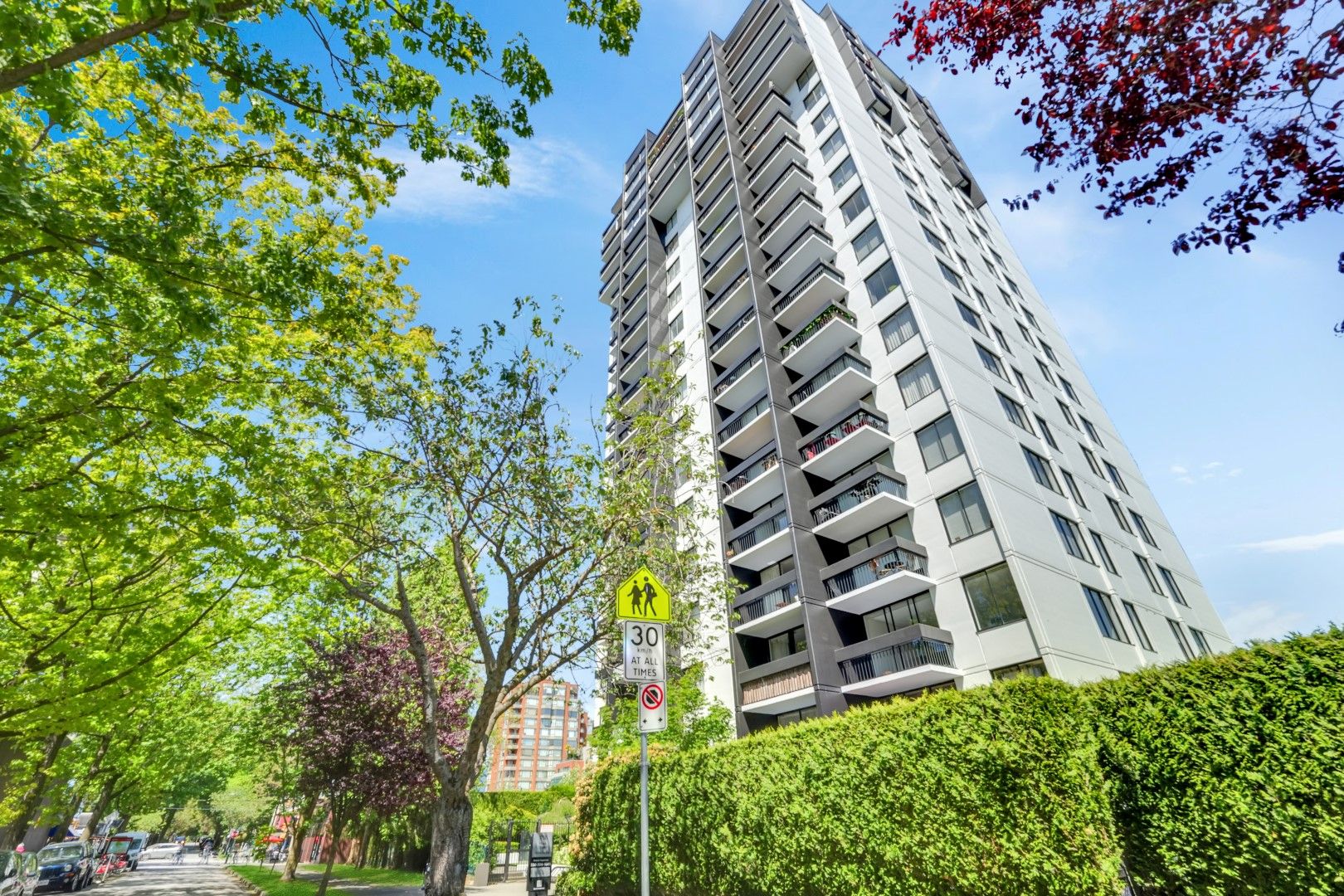 Suite and Building Pictures | Gallery - 1755 Haro Street