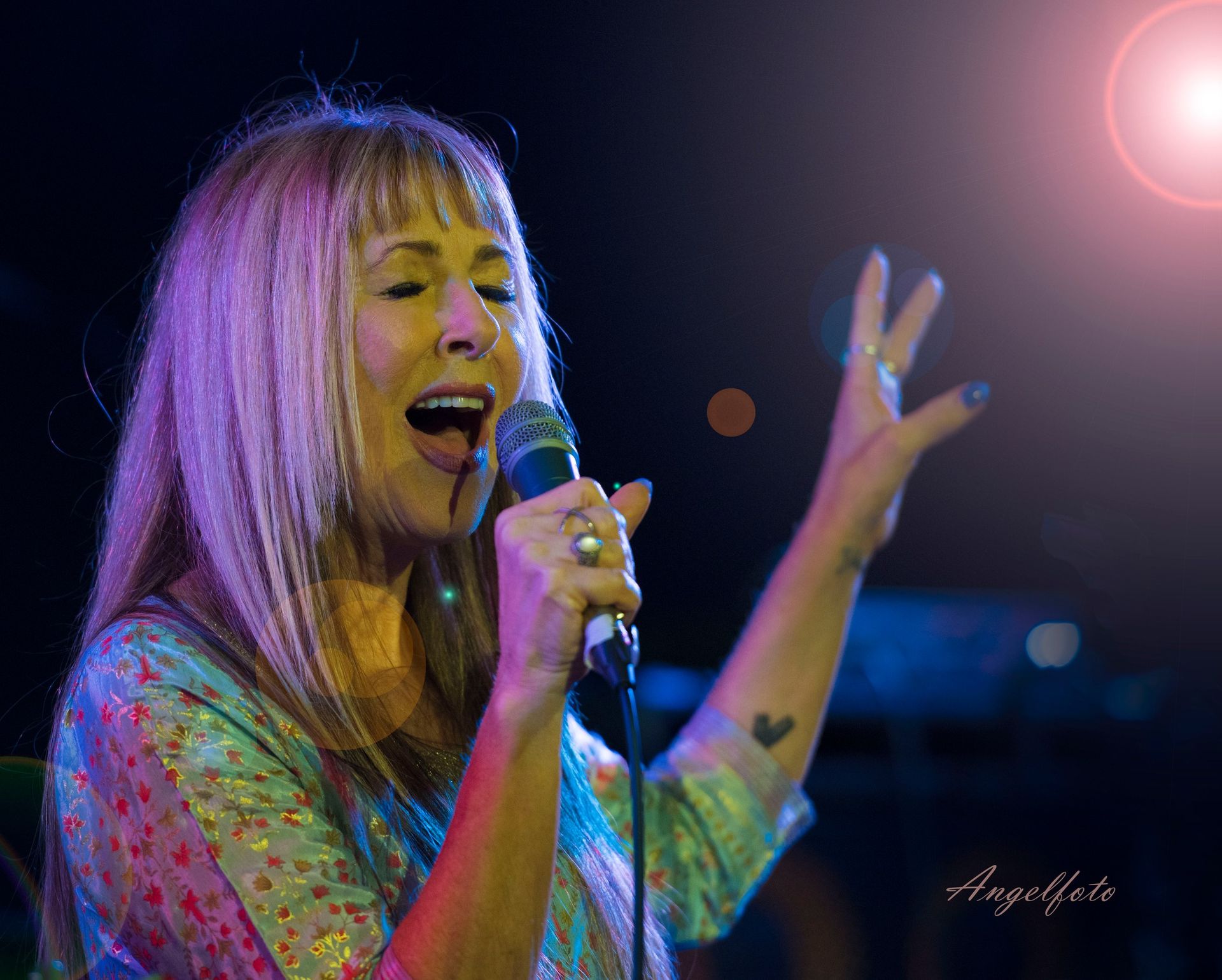 Nikki Nicholls Entertainer | Australia