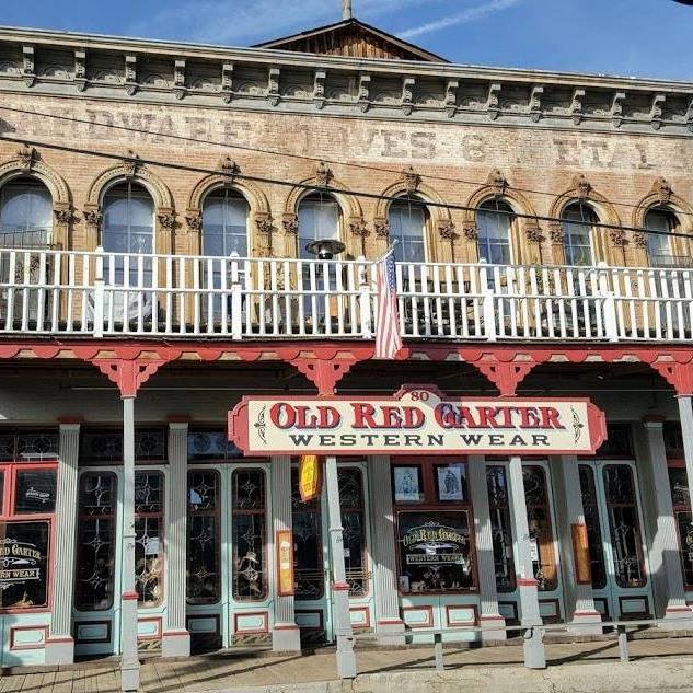 Mernickle Custom Holsters, Custom leather holsters and more...