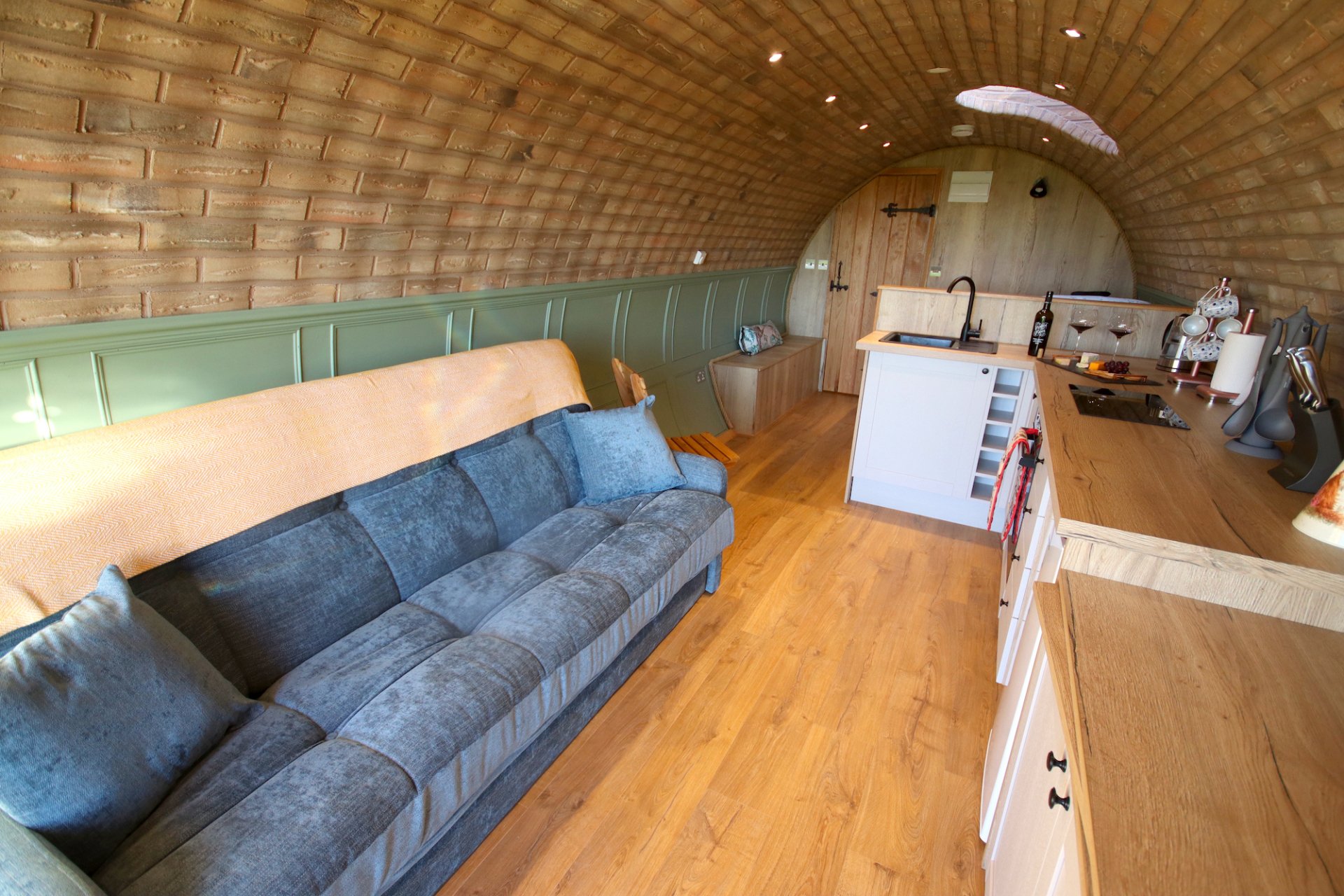 HARE'S VIEW :: Yorkshire Burrows, Luxury Underground Glamping Pods