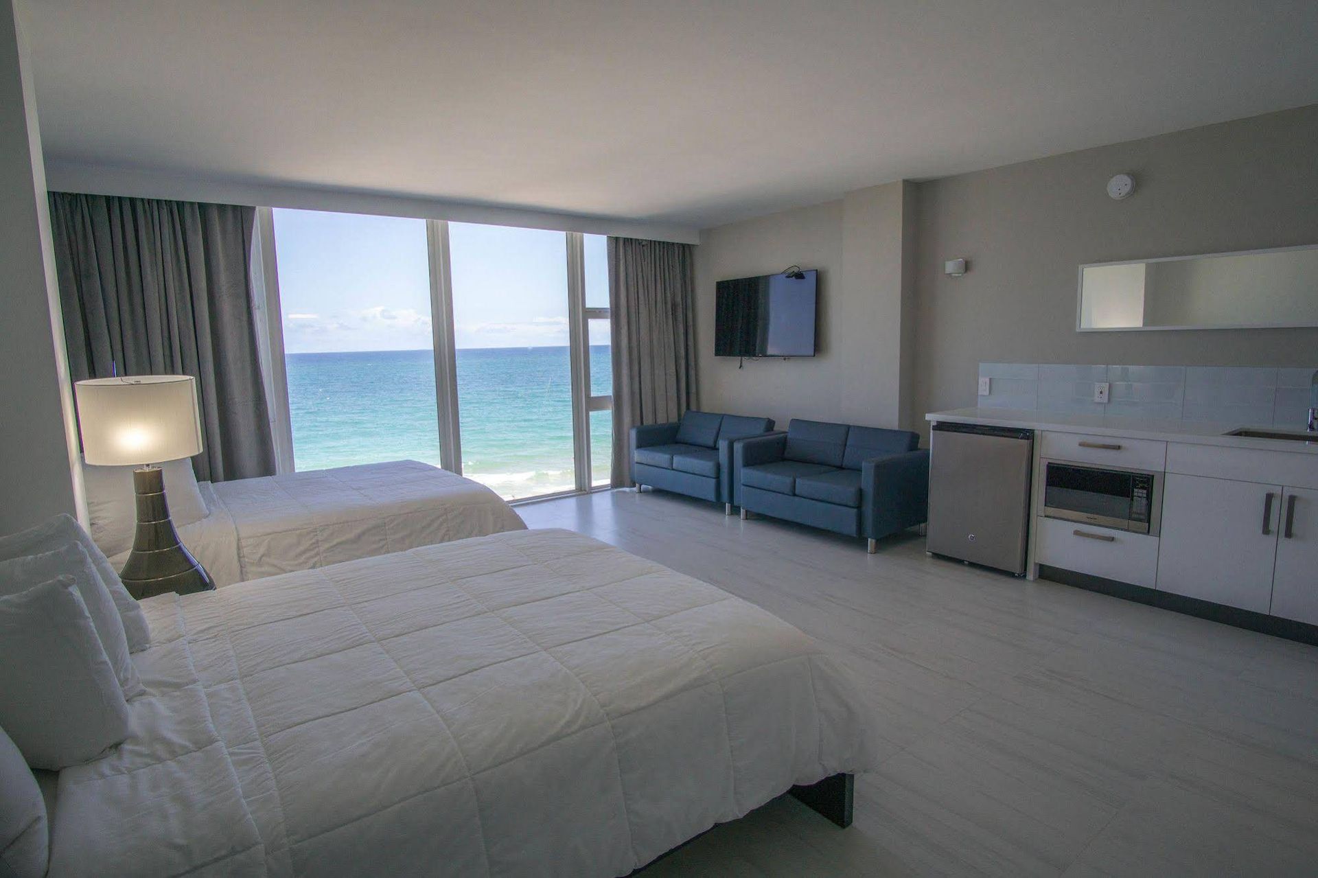 Ocean Manor Hotel & Beach Resort