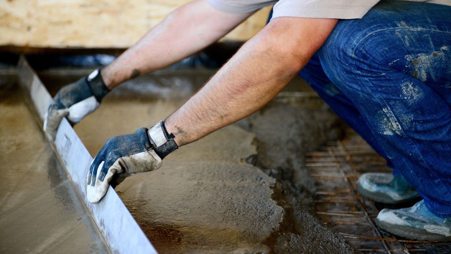 Tough Concrete Garage Floors - CurbScape in Appleton WI