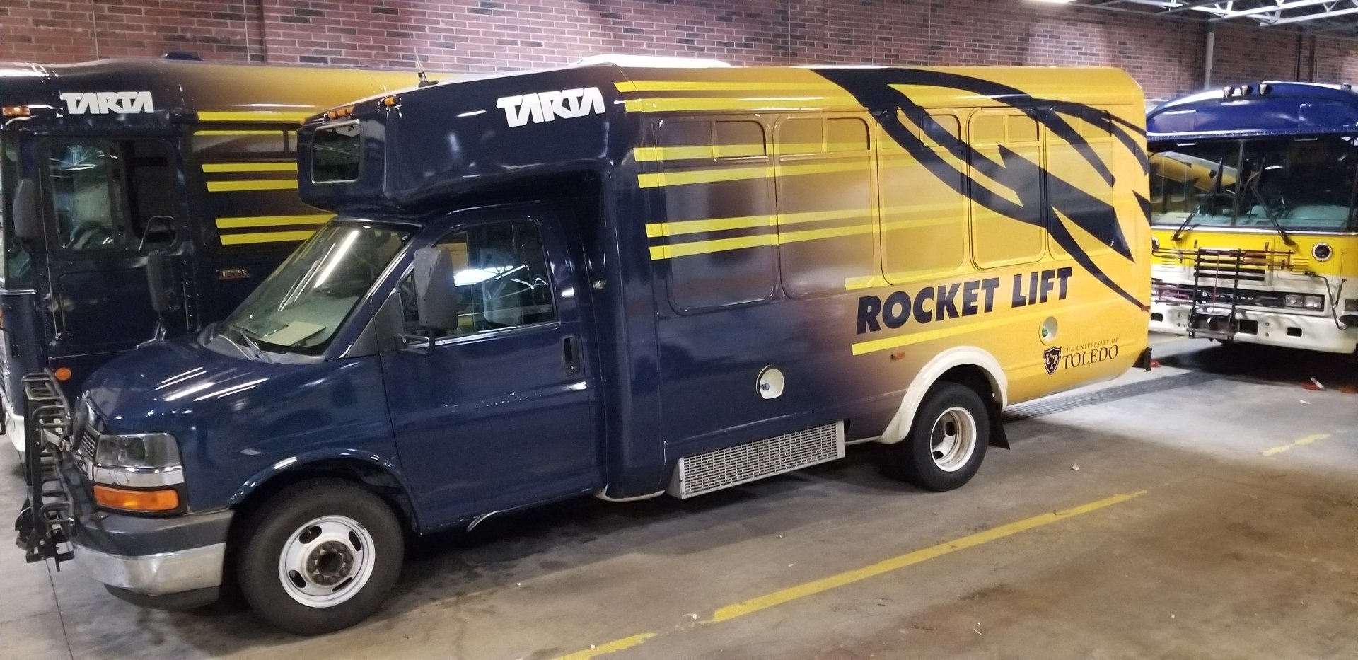 Bus Graphics, Custom Bus Wraps | Cleveland OH