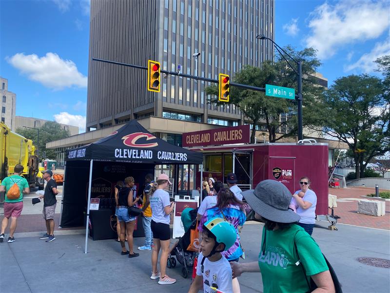 Trade Show Displays, Outdoor Event Banners | Cleveland OH