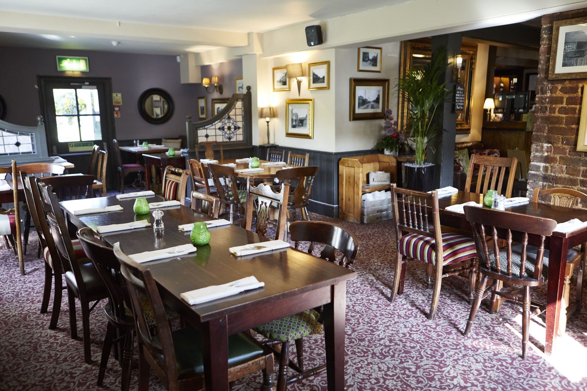 Virtual Tour of The White Hart Harlington