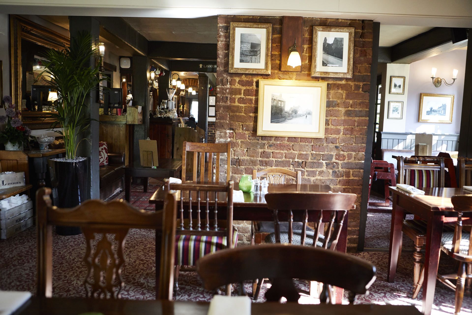 Virtual Tour of The White Hart Harlington