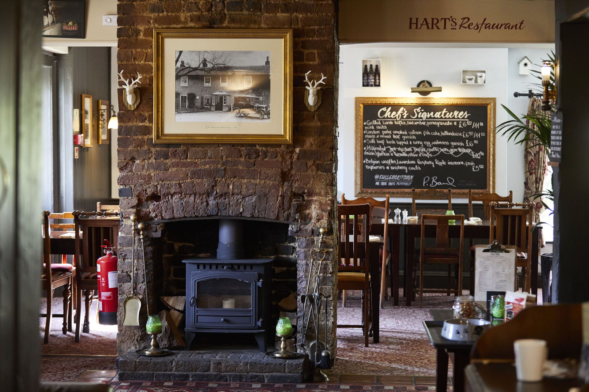 Virtual Tour of The White Hart Harlington