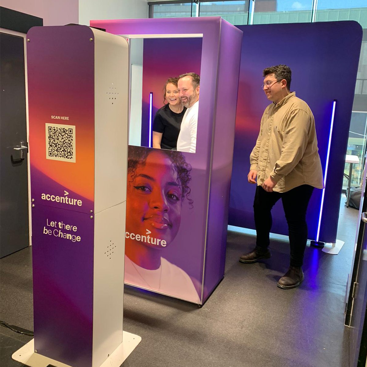 Accenture Colour Gel Photo Booth