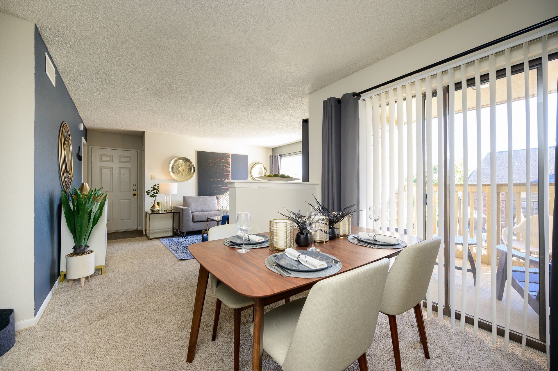 Gallery | Apartments Near AMC Hulen 10