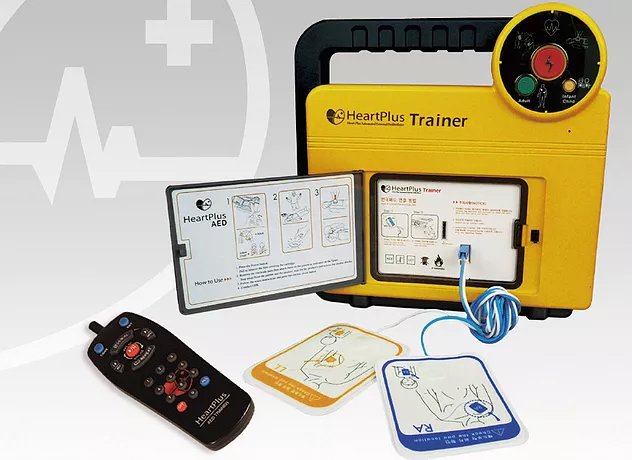 AED訓練機-凱樂斯KLUX提供AED訓練機與成人CPR訓練人型購買服務