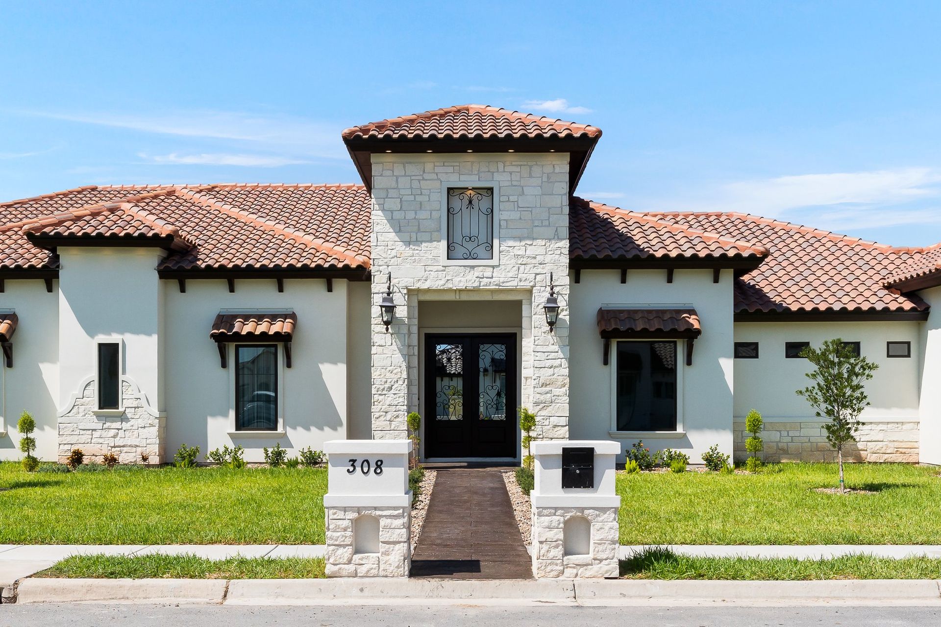 Monarch Homes - RGV Custom Home Builder - Project 8