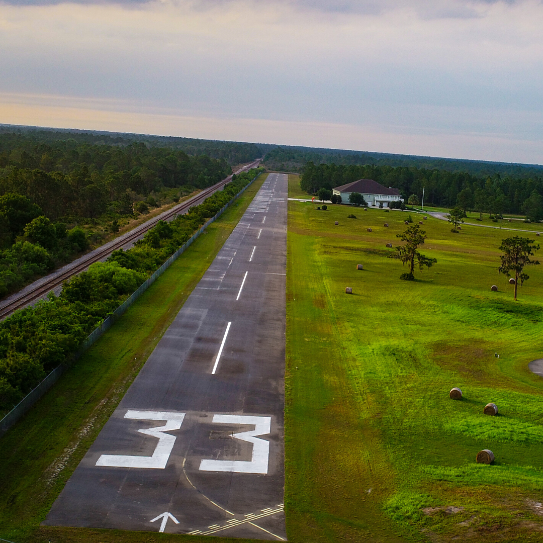 About Ridge Landing Airpark | Florida Airport Homes | Hangar Homes