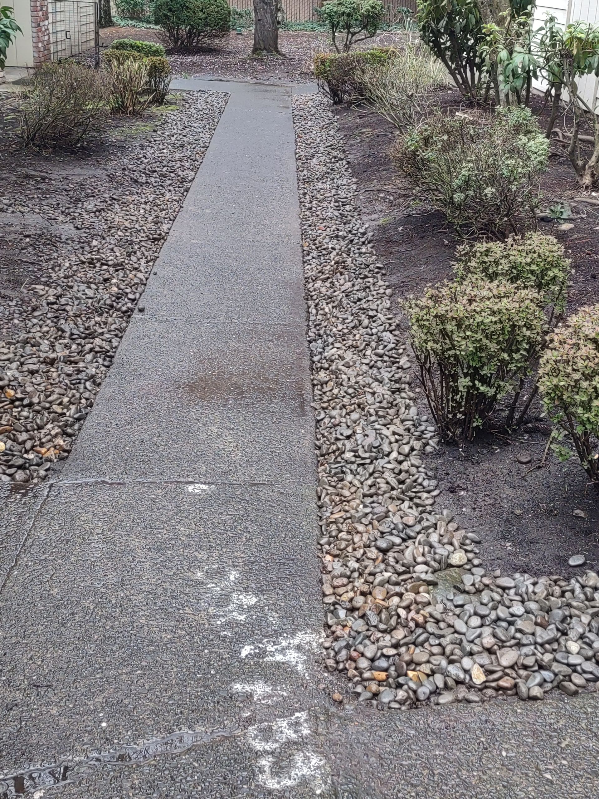 Yard Maintenance for Commercial Properties | Woodburn, OR