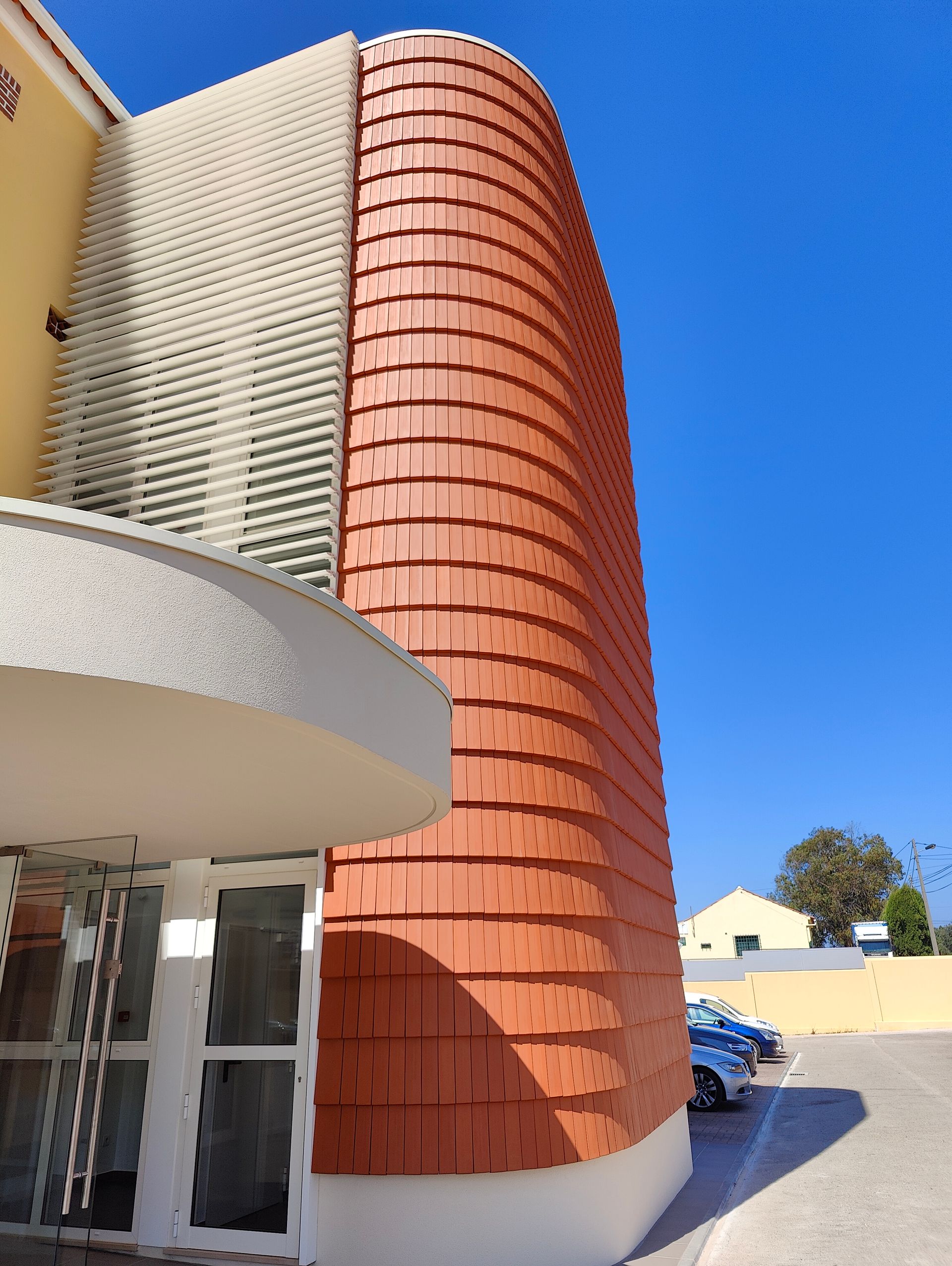 Versatile Clay Roof Tiles | Variety of Finishes & Colours | Galex