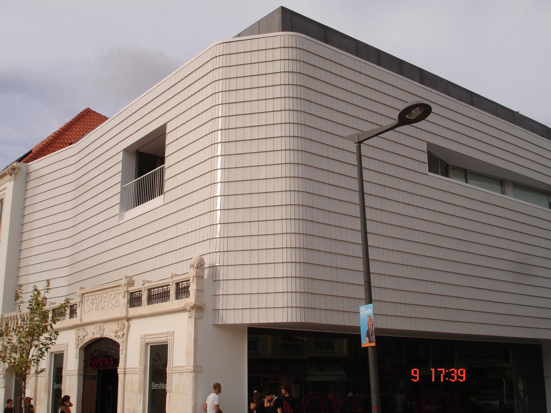 Versatile Clay Roof Tiles | Variety of Finishes & Colours | Galex