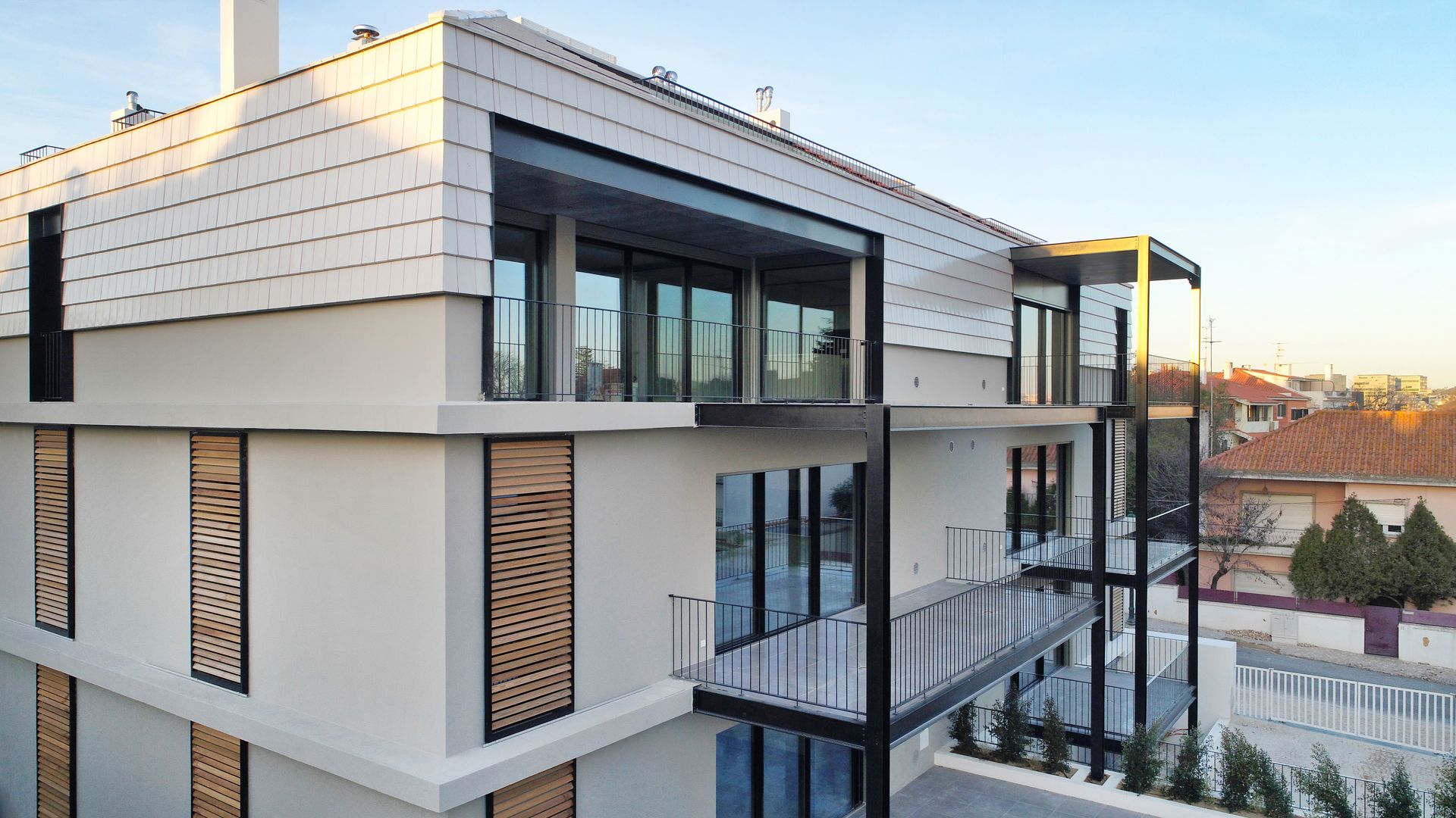 Versatile Clay Roof Tiles | Variety of Finishes & Colours | Galex