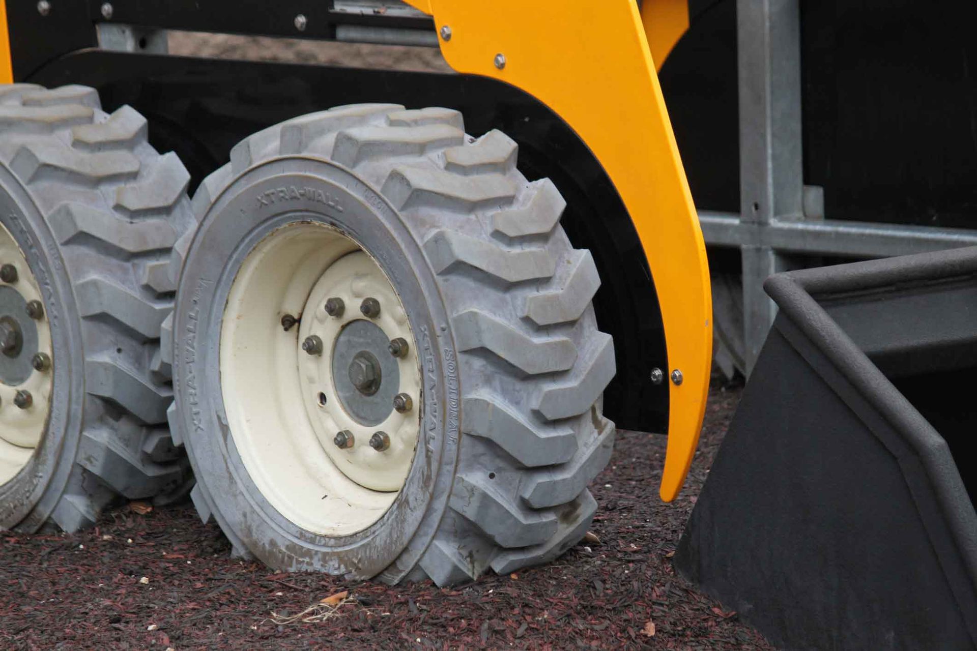 Flat-Proof Tyres for Heavy Vehicles | Narellan, NSW