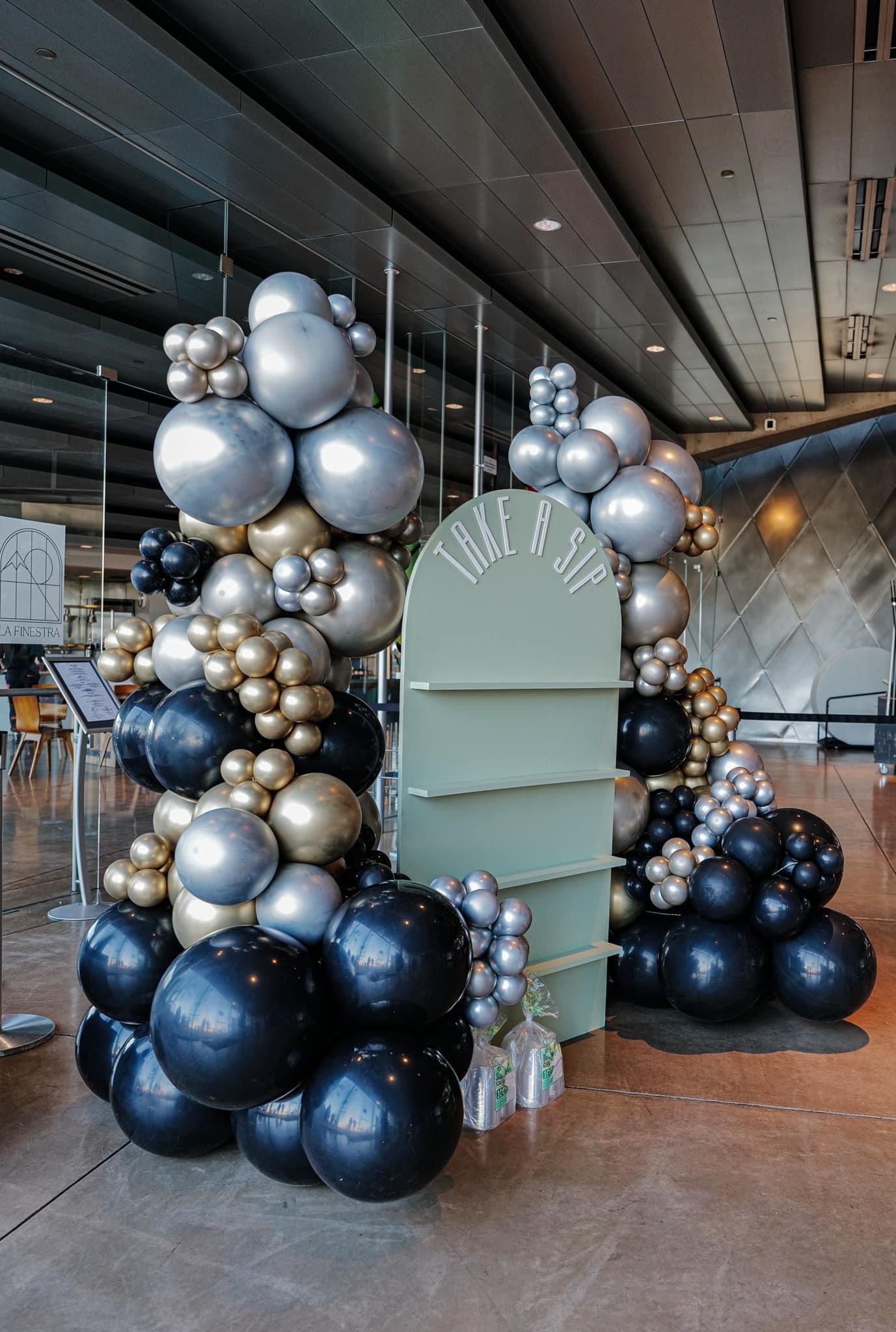 Balloon Boss Lady | Balloon Decor in Kent, WA