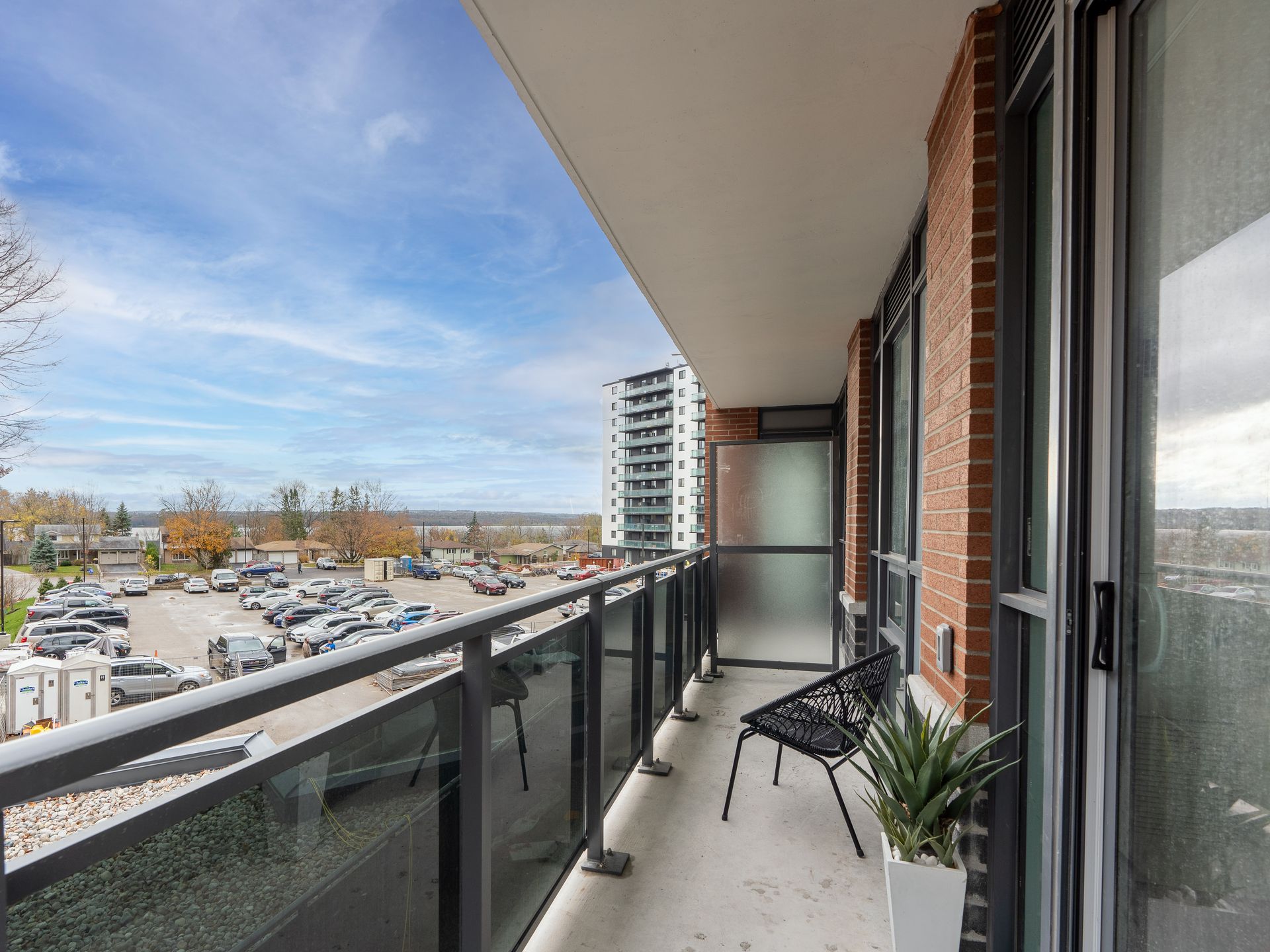 Now Renting Barrie Apartments | Virtual Tours & Photos | Shoreview