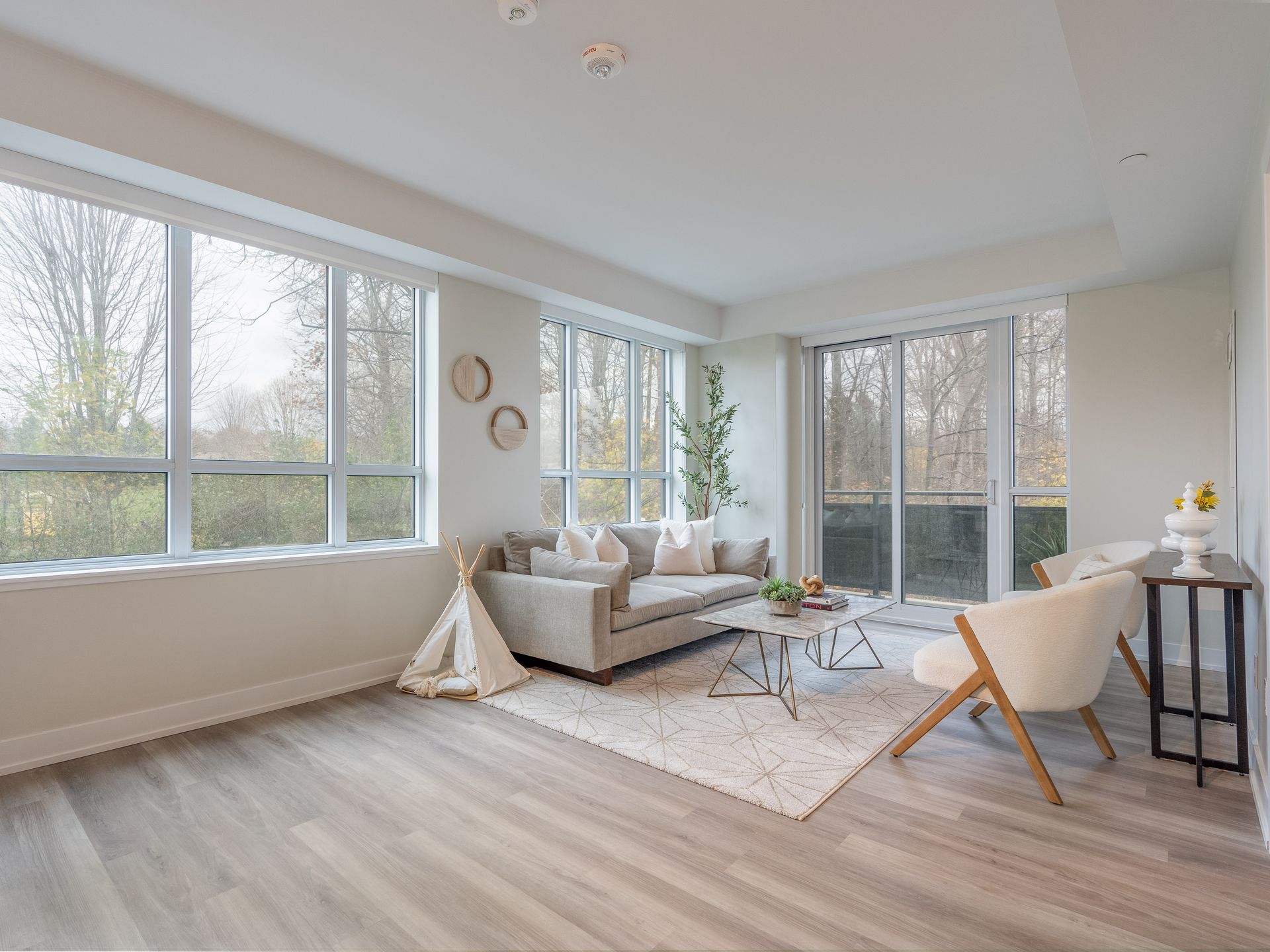 Now Renting Barrie Apartments | Virtual Tours & Photos | Shoreview