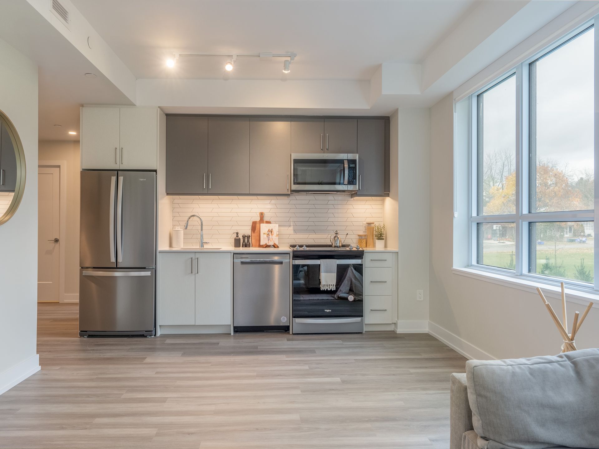 Now Renting Barrie Apartments | Virtual Tours & Photos | Shoreview