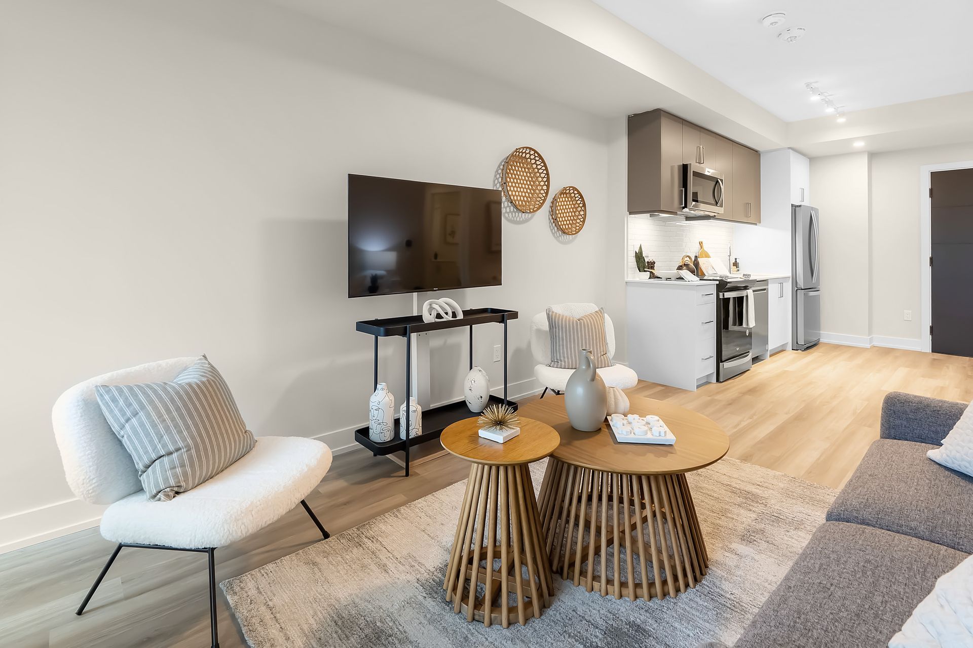 Now Renting Barrie Apartments | Virtual Tours & Photos | Shoreview