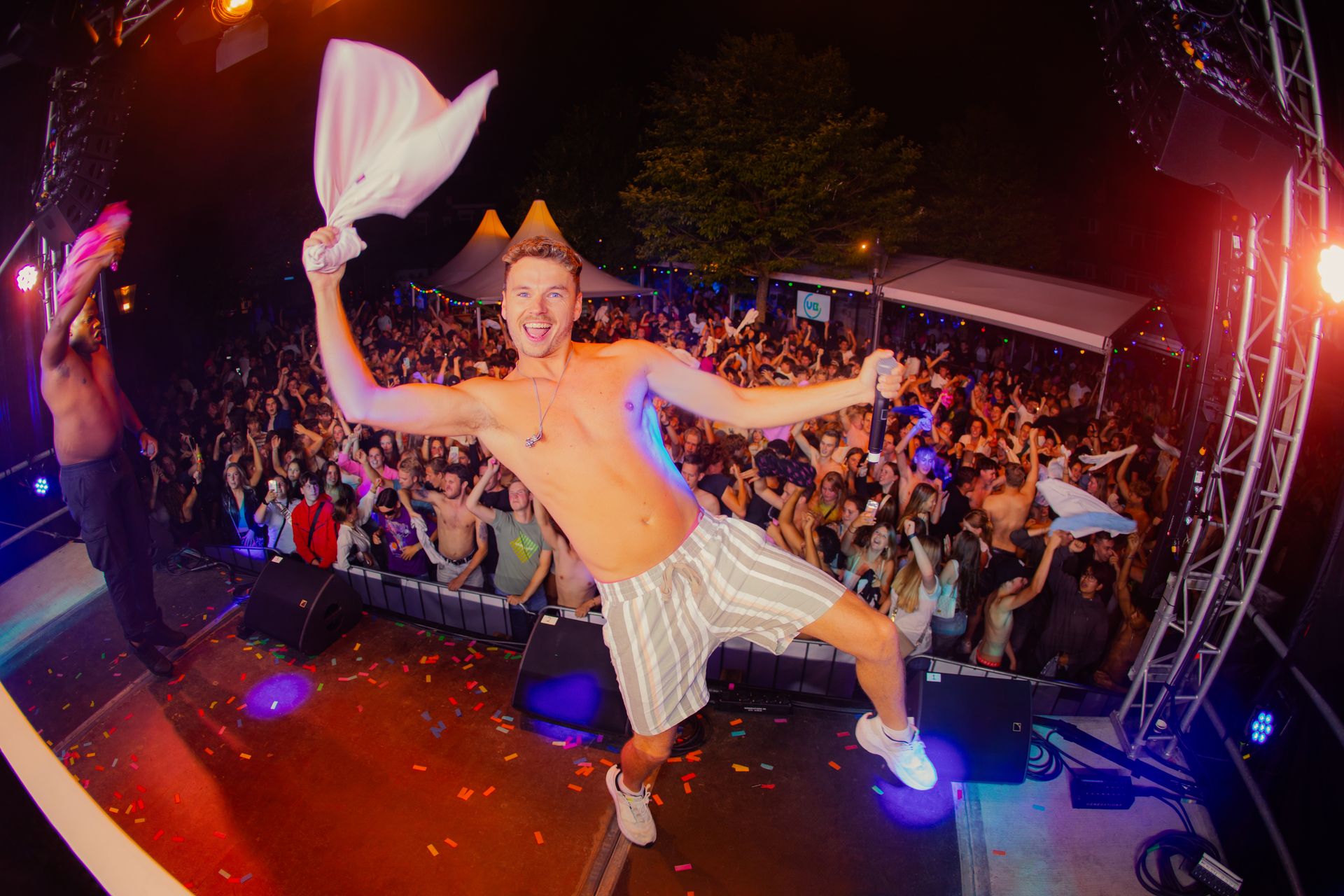 Barry Fest boeken? | Dat kan via BarryFest.NL!