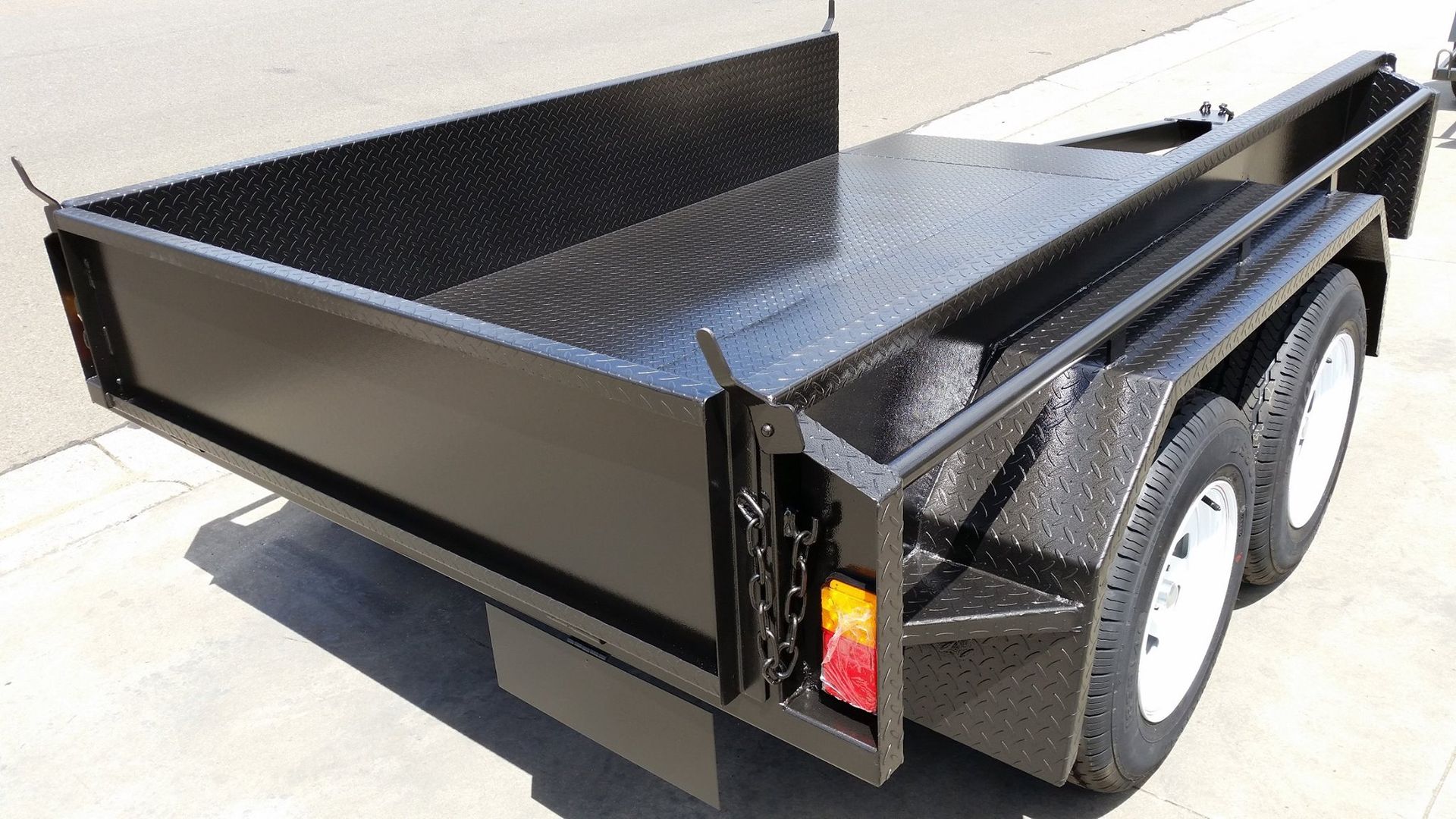 Western Trailer Photo Gallery