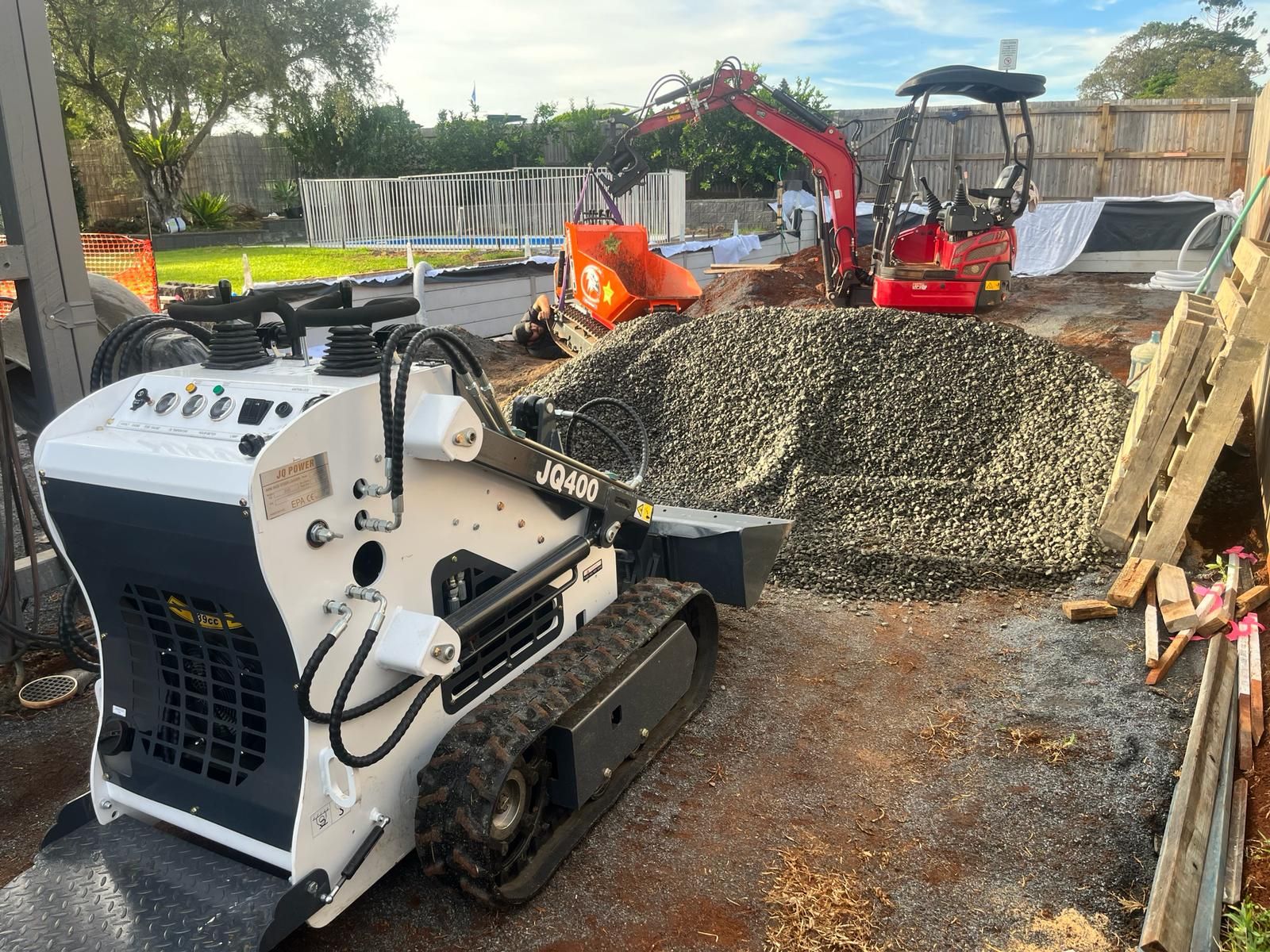 Mini Digger Hire in the Northern Rivers | ZBM Constructions