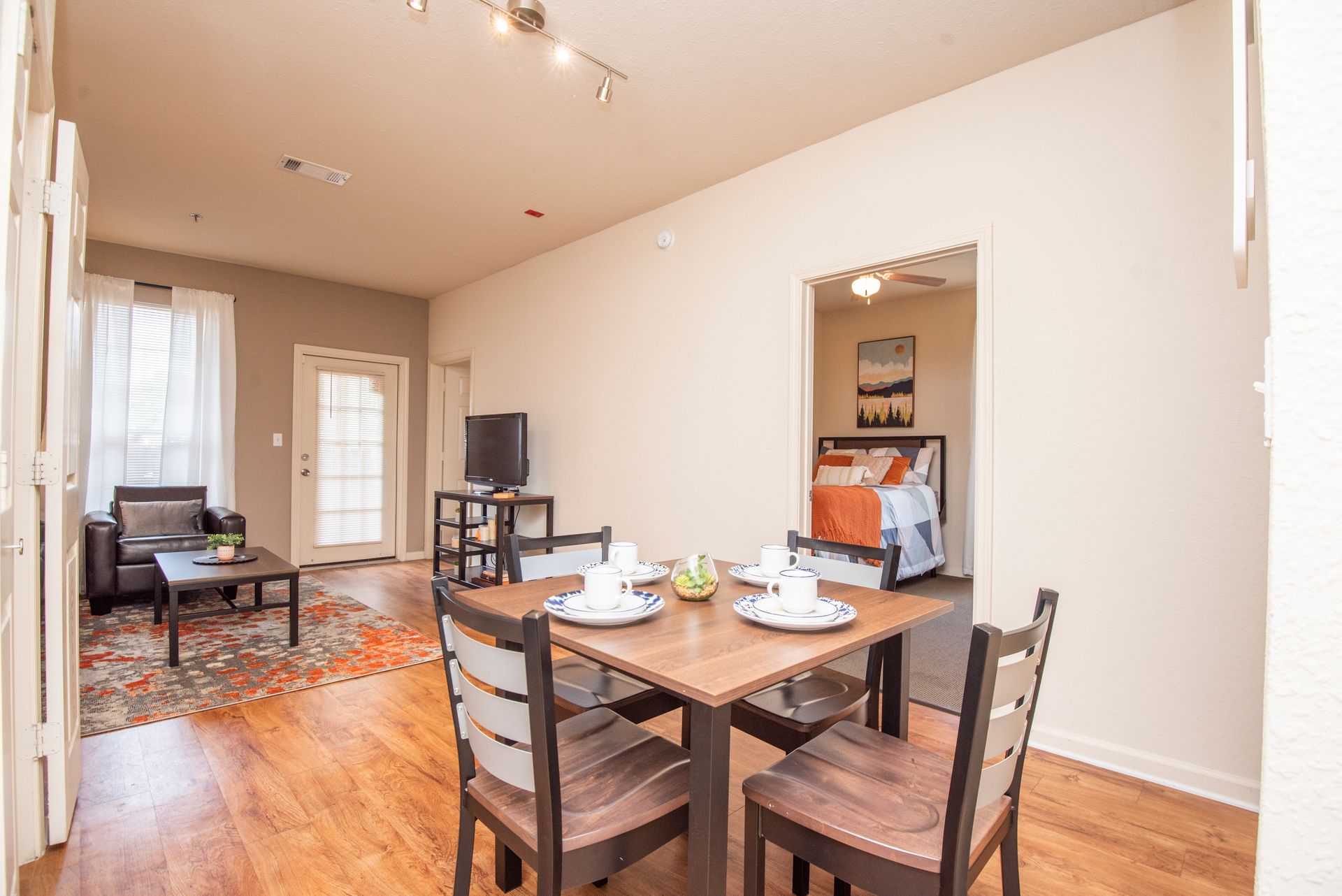 Photo Gallery of Modern Apartments and Amenities at The Heights of ...