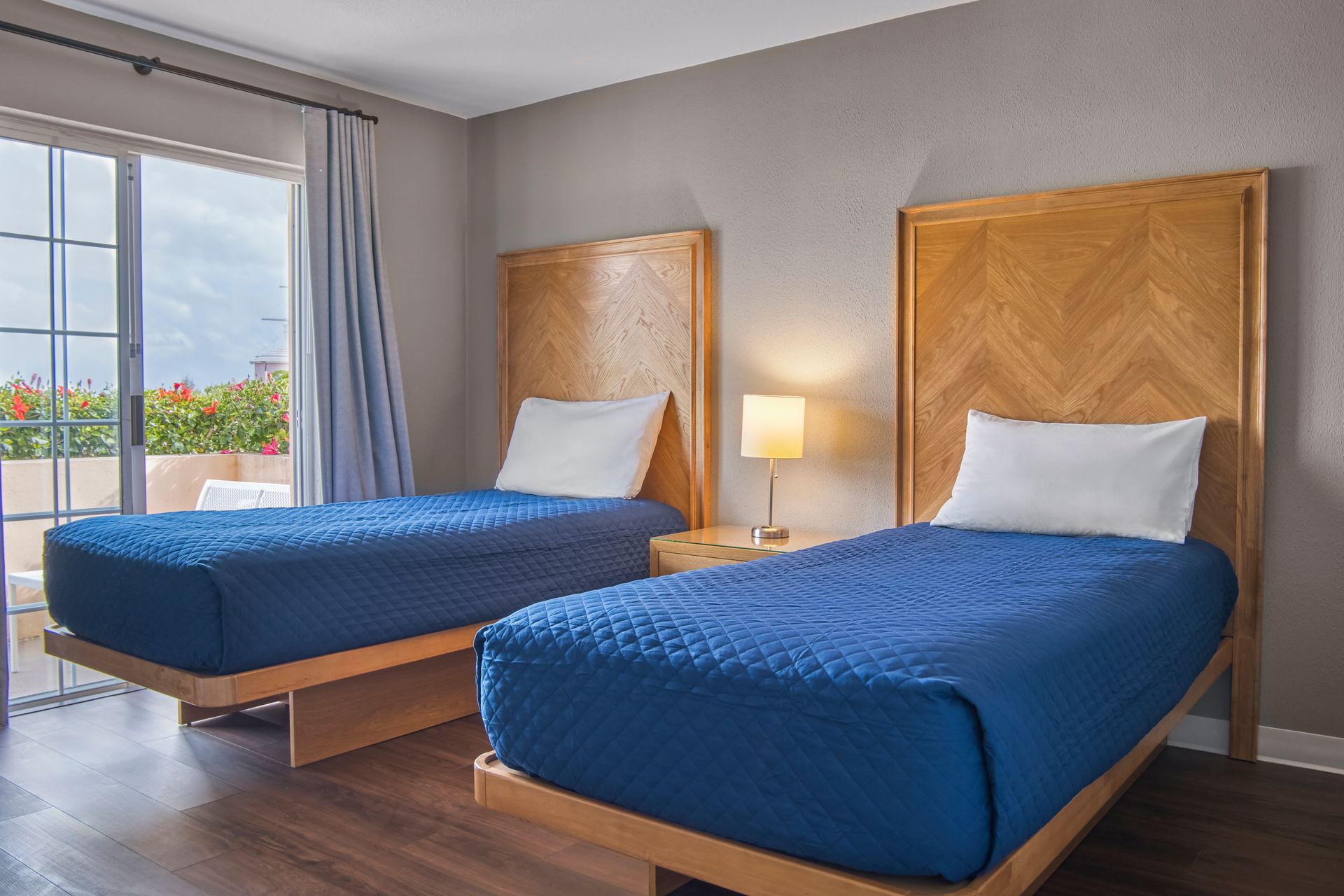 St. George’s Club Photo Gallery | Experience Our Cozy Atmosphere