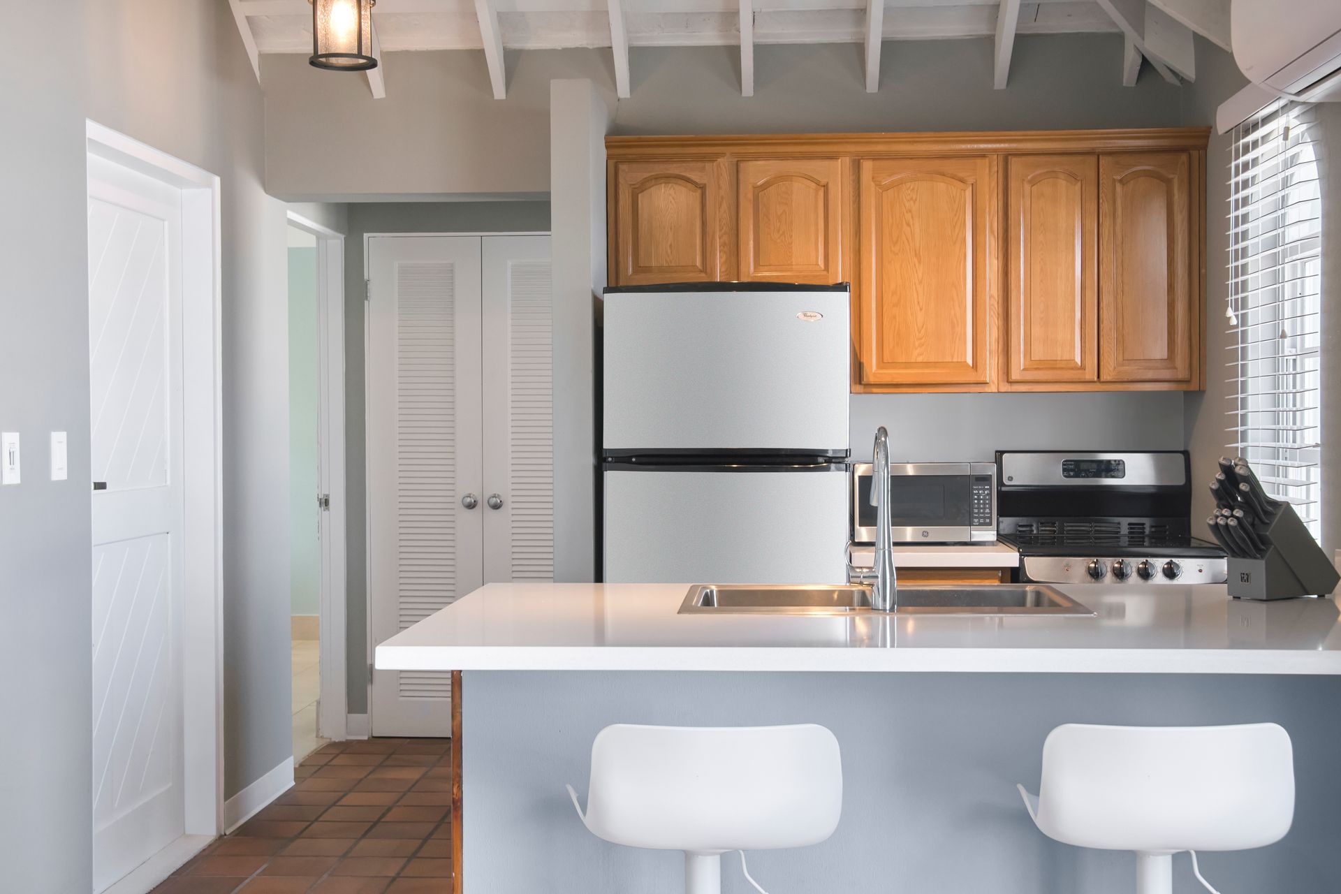 St. George’s Club Photo Gallery | Experience Our Cozy Atmosphere