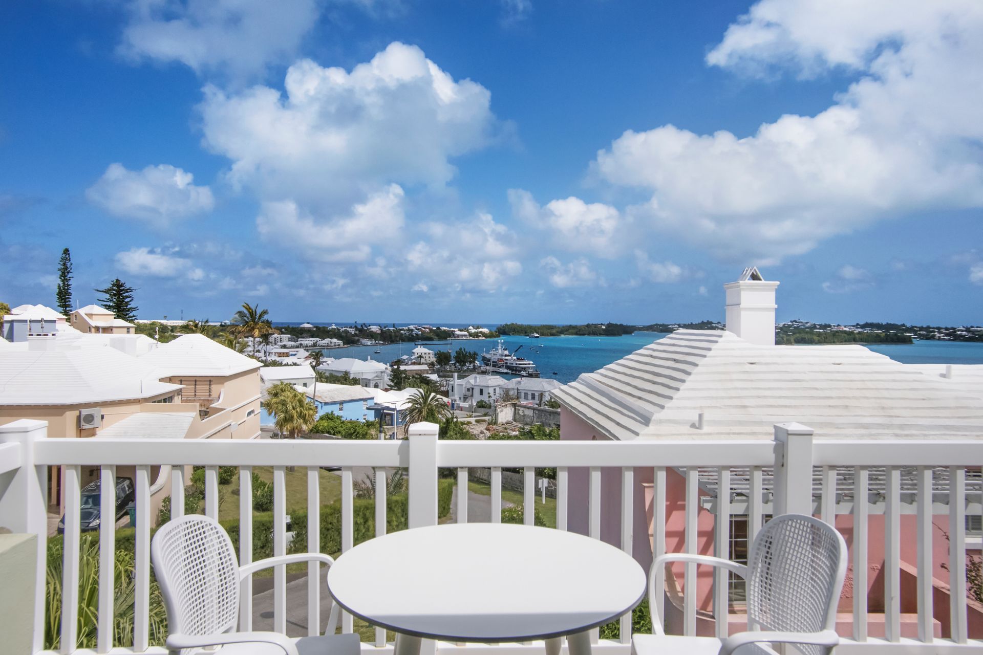 St. George’s Club Photo Gallery | Experience Our Cozy Atmosphere