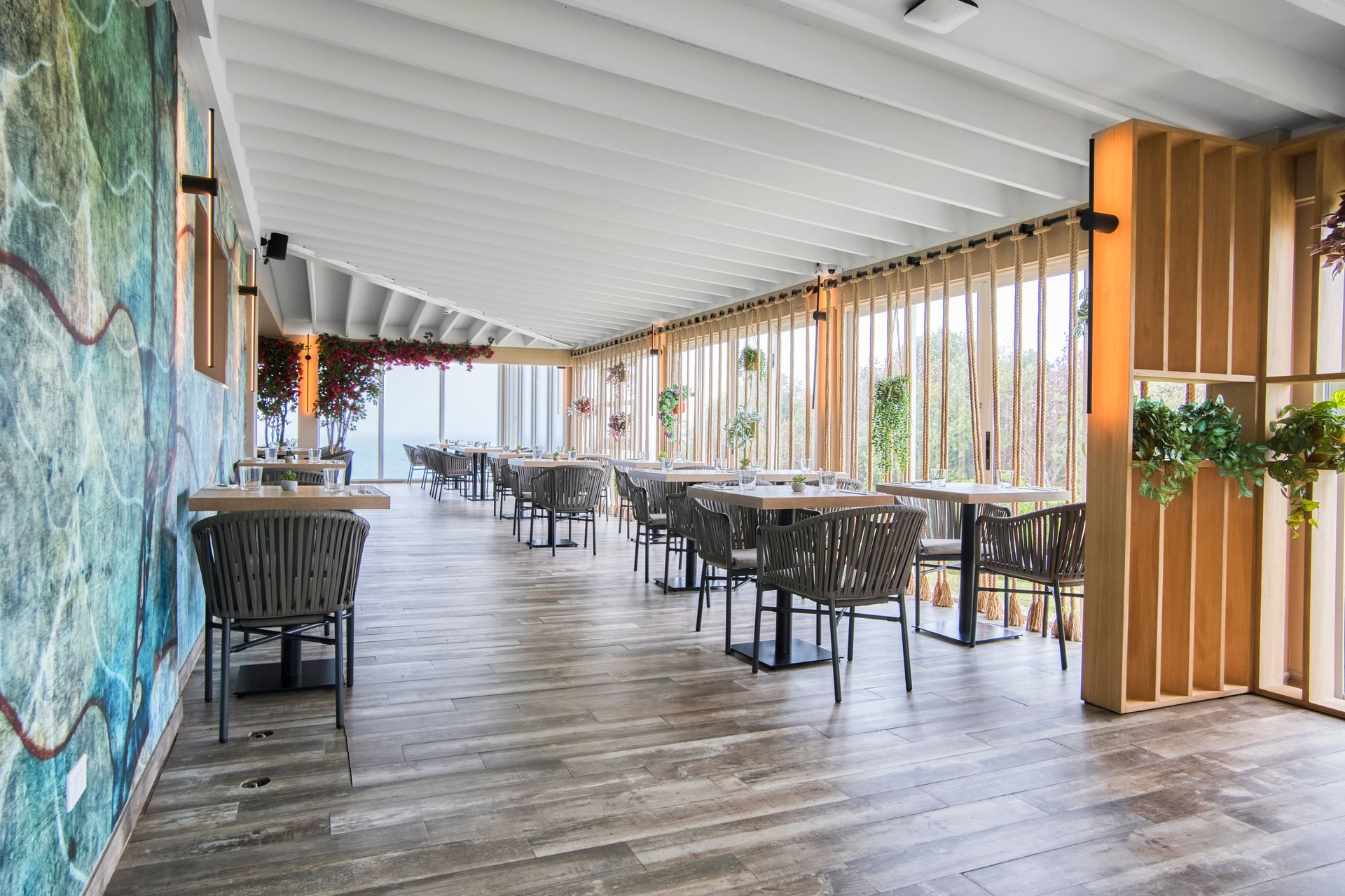 St. George’s Club Photo Gallery | Experience Our Cozy Atmosphere
