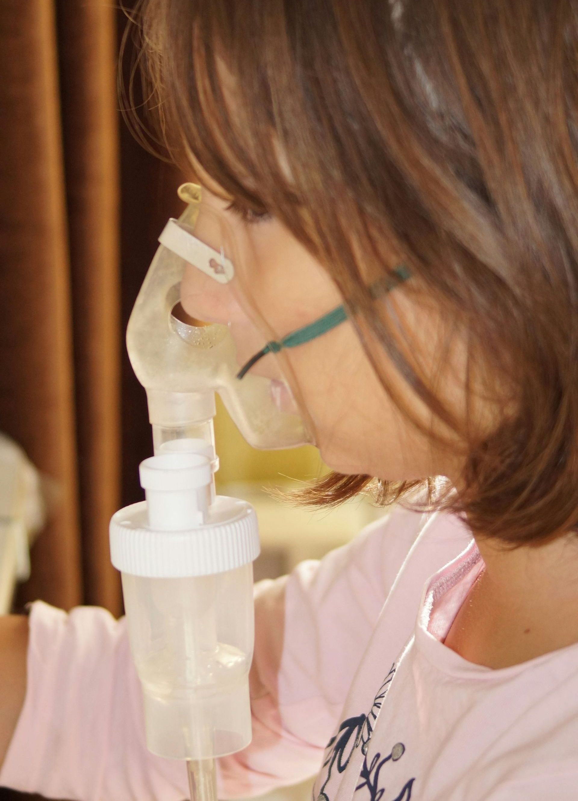 Nebulizers vs Inhalers: Which Is Best for Respiratory Treatment?