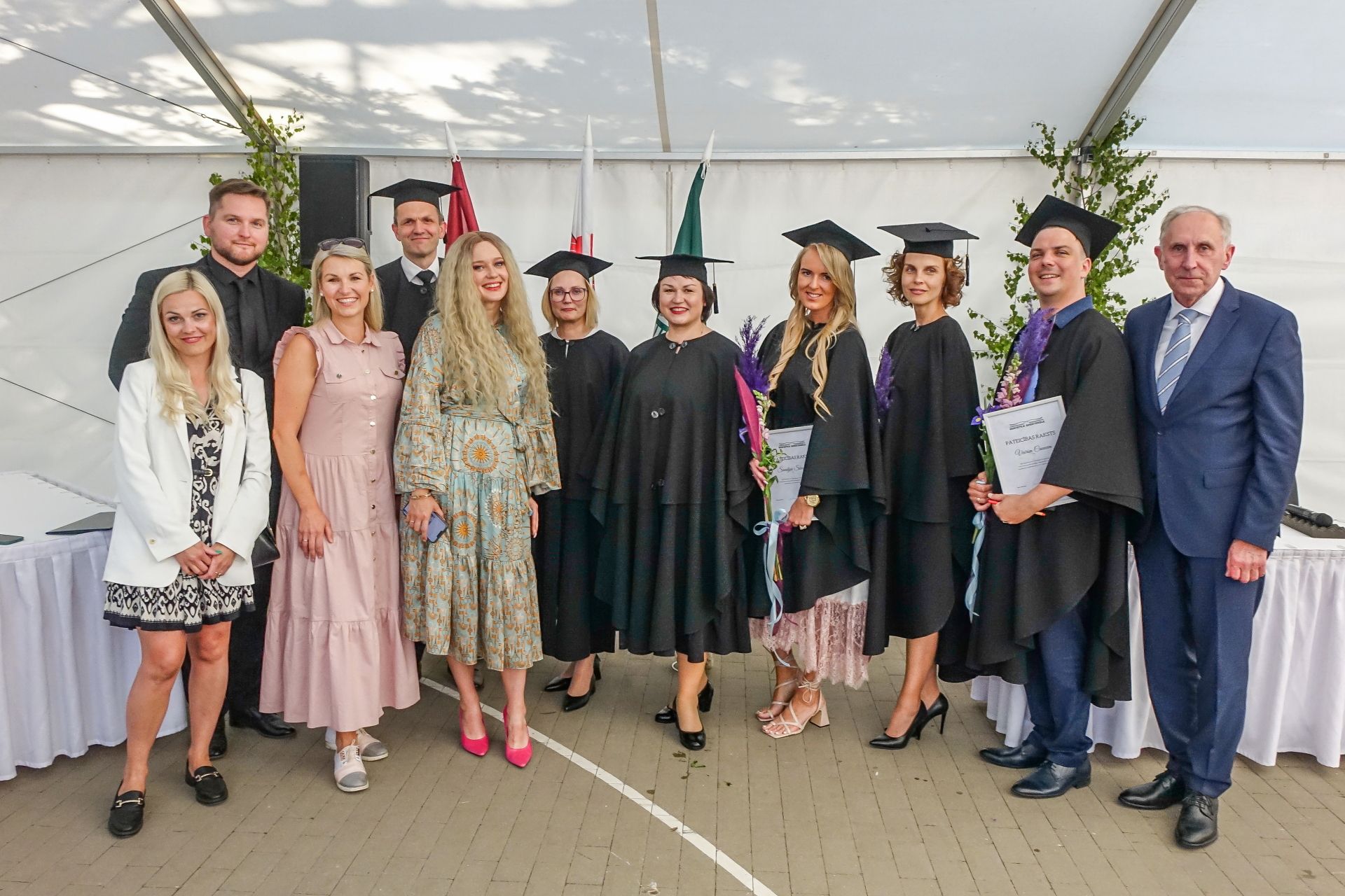 Ventspils Augstskolā notikusi svinīgā izlaiduma ceremonija