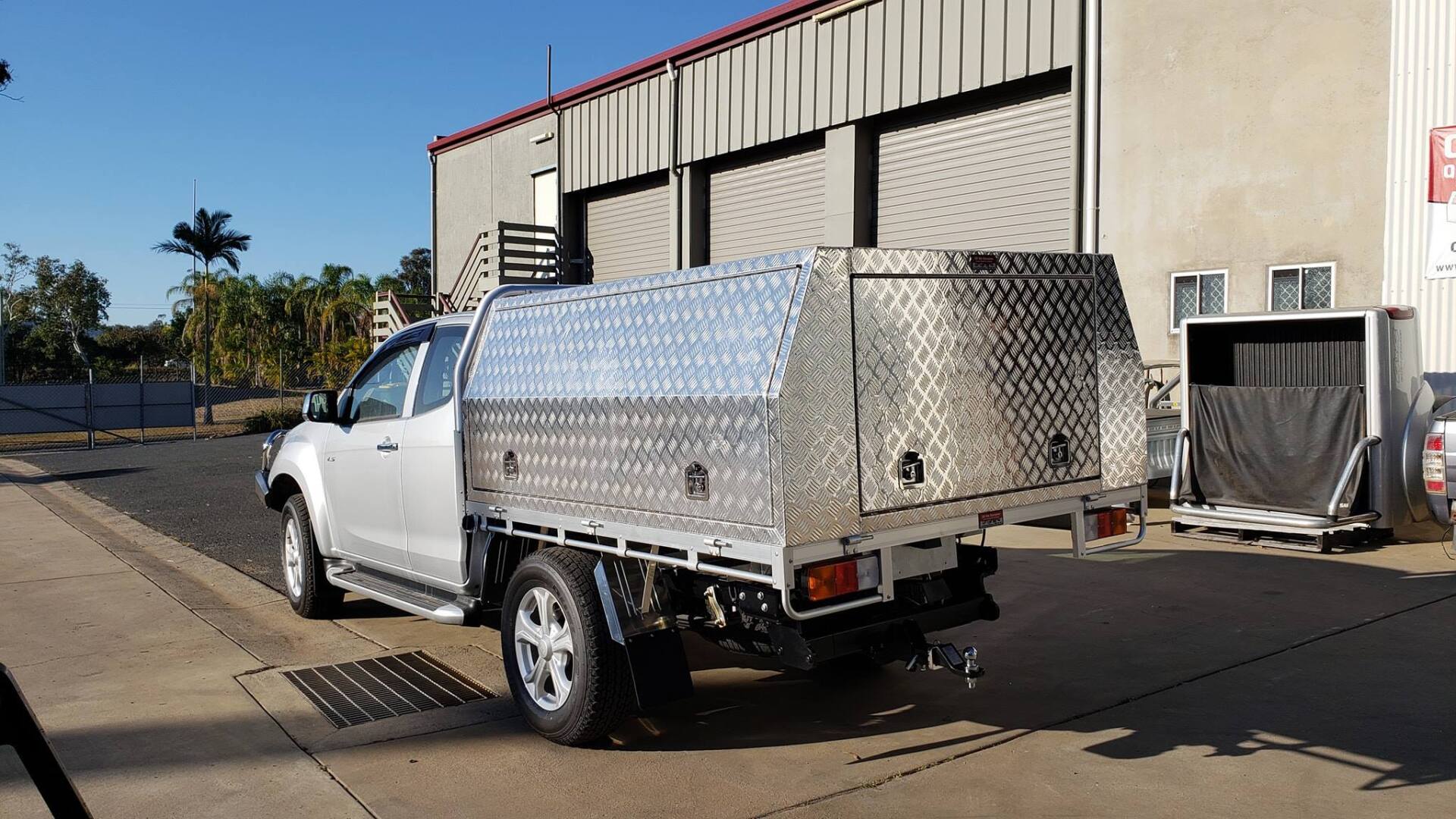 Gallery | CQ Ute Canopies