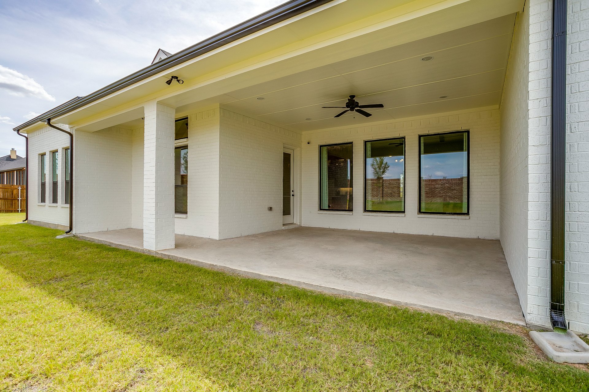 Model Home Photos - John Houston Homes