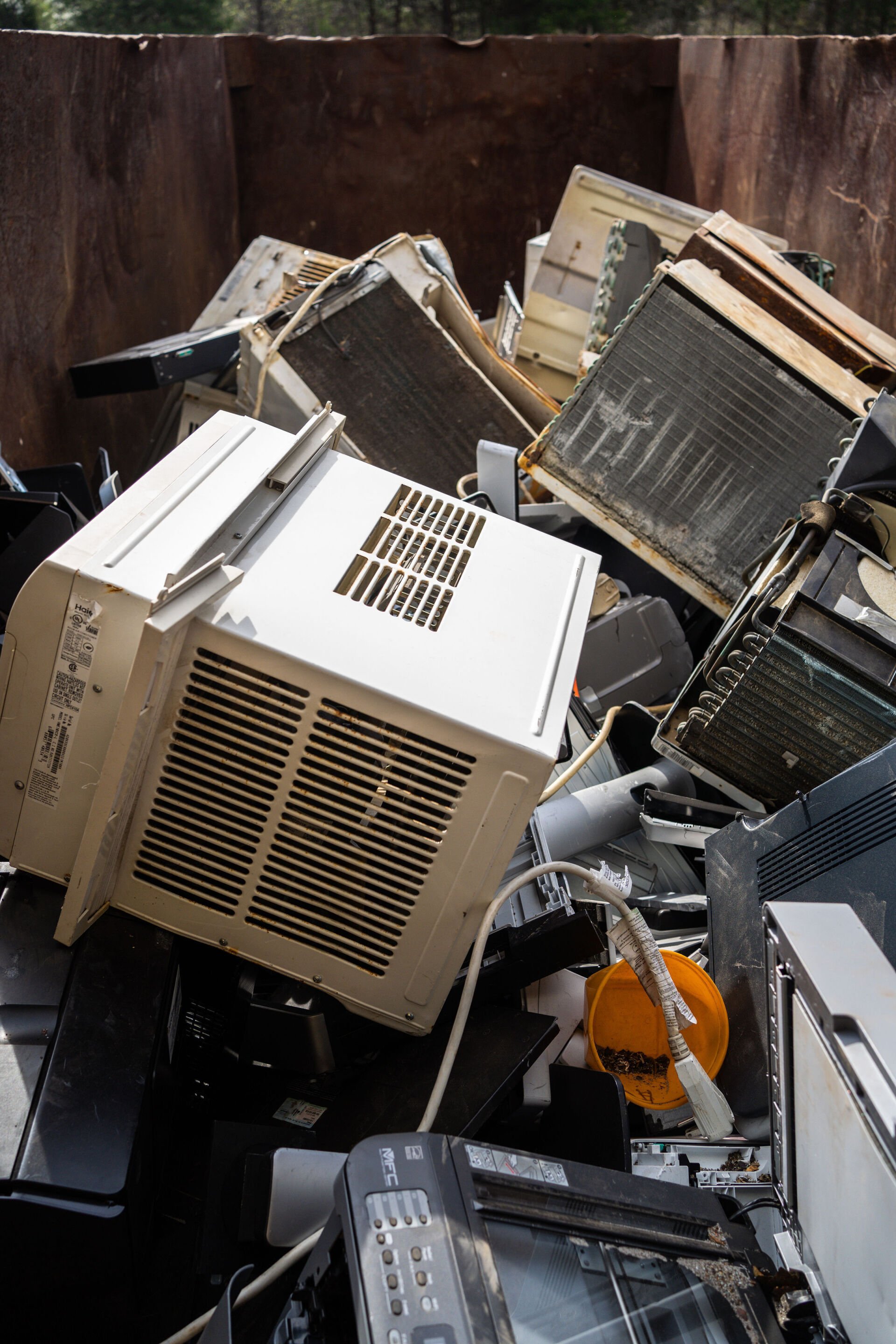 What is Universal Waste: A Guide for Business Waste Removal