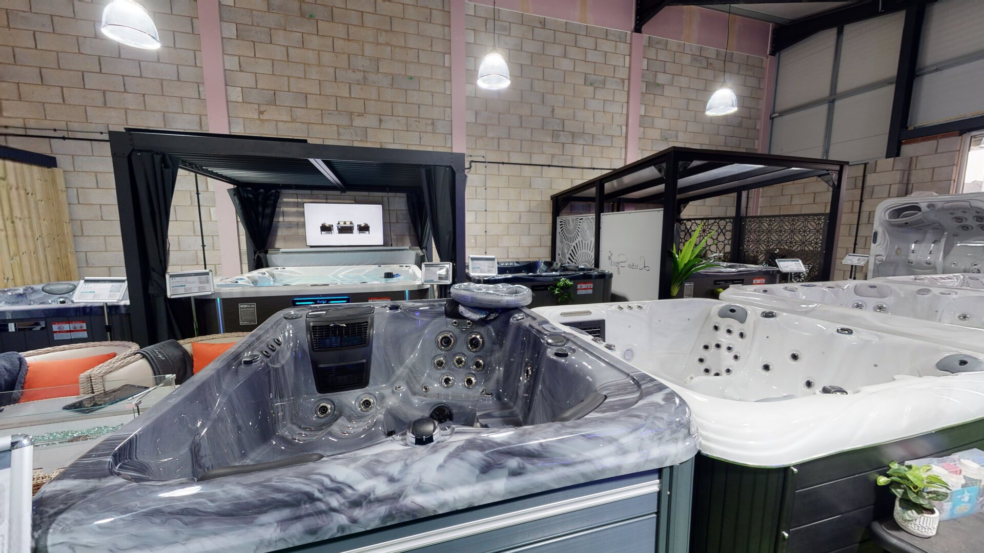 Partner | Luso spas dealer information and application