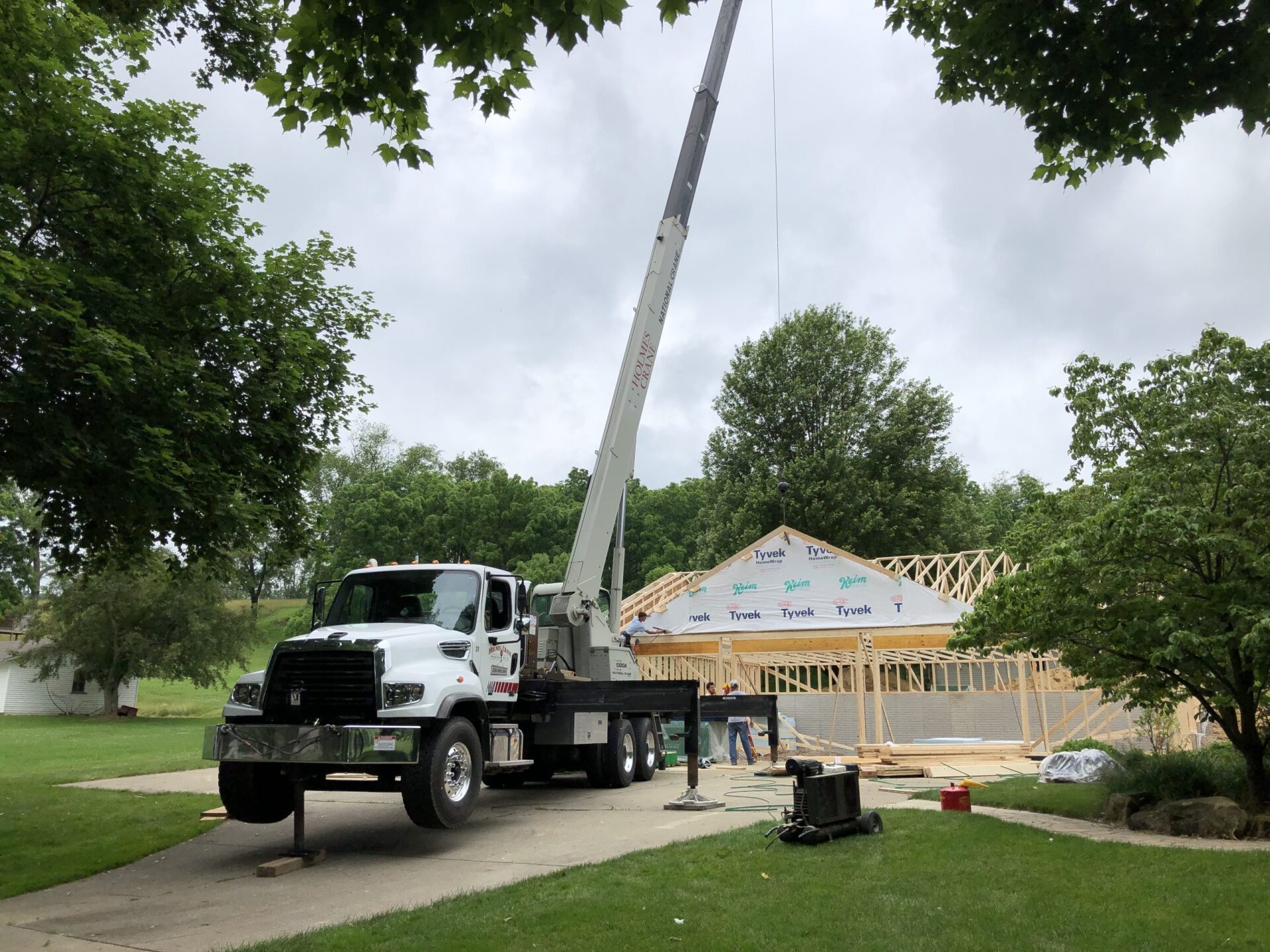 Our Cranes – Millersburg, OH – Holmes Crane Service
