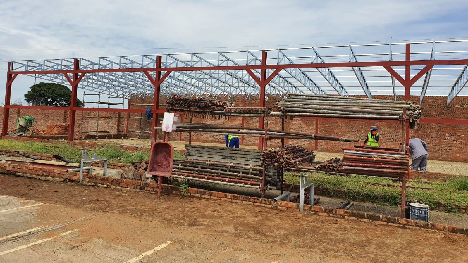 NJR Steel's Lightweight Roof Trusses: Benefits in SA Construction