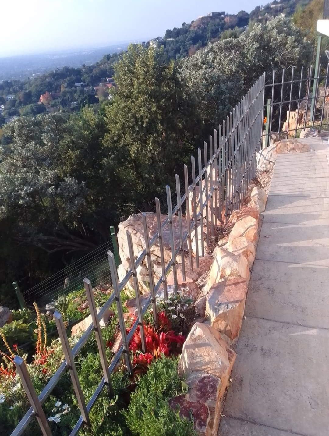 Palisade Fencing: The Economical and Durable Security Solution