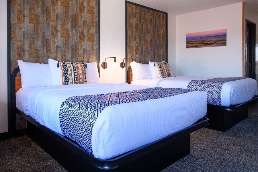 Welcome to Hansen Inn & Cabins