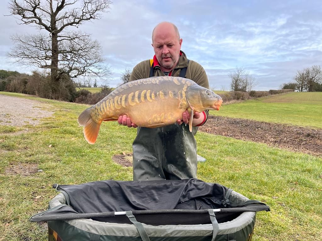 Home [www.hopsfordhallfishery.co.uk]
