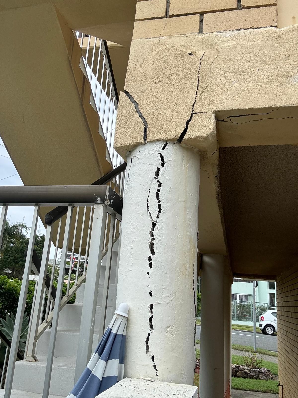 BUILDING CORNER COLUMN & BEAM STRUCTURAL CONCRETE REPAIRS